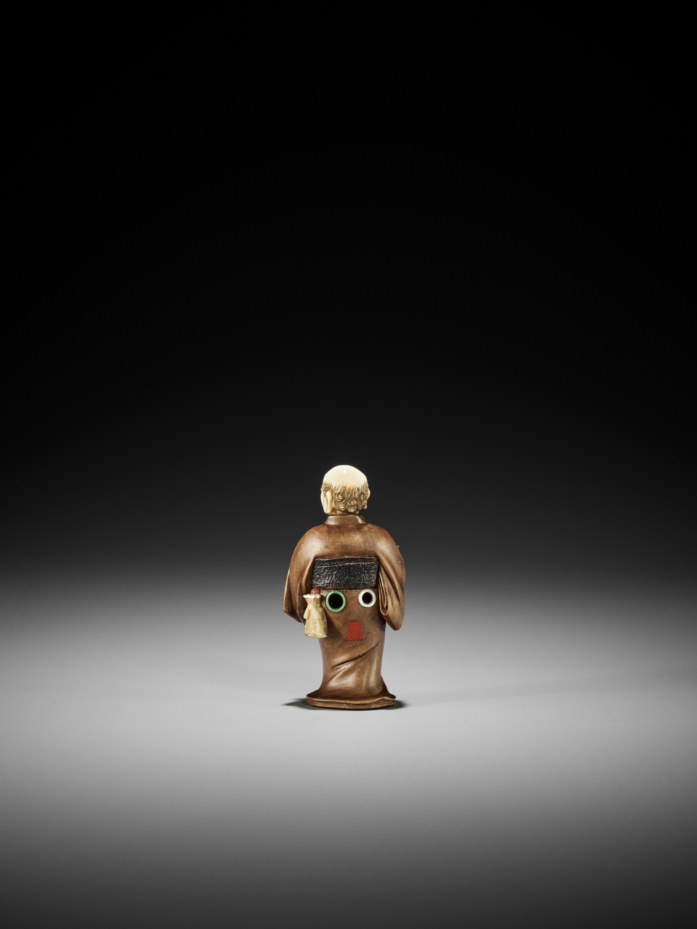 Lot 241 - KYOKKO: A FINE INLAID TOKYO SCHOOL WOOD