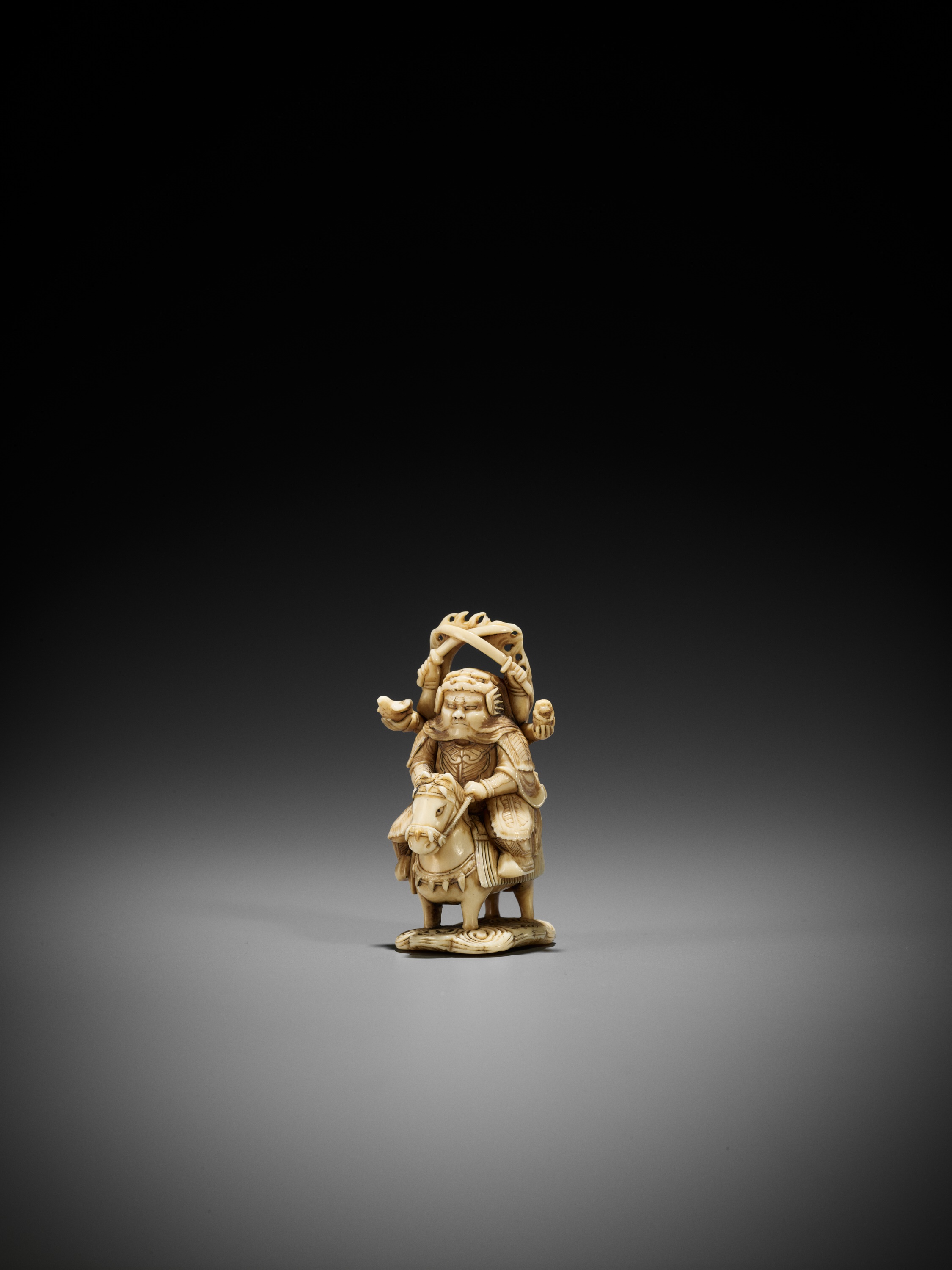 Lot 225 - CHOKUSAI: AN EXCEPTIONALLY RARE MARINE IVORY