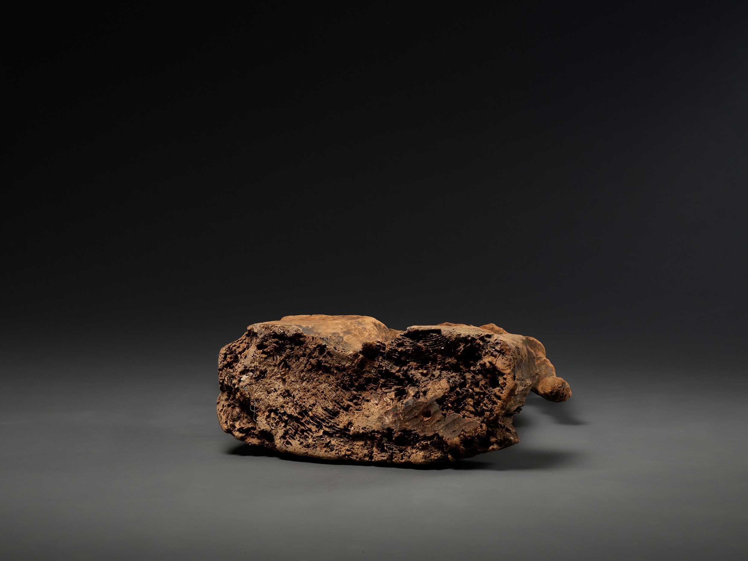 Lot 76 - AN IMPORTANT AND VERY LARGE HEIAN PERIOD WOOD