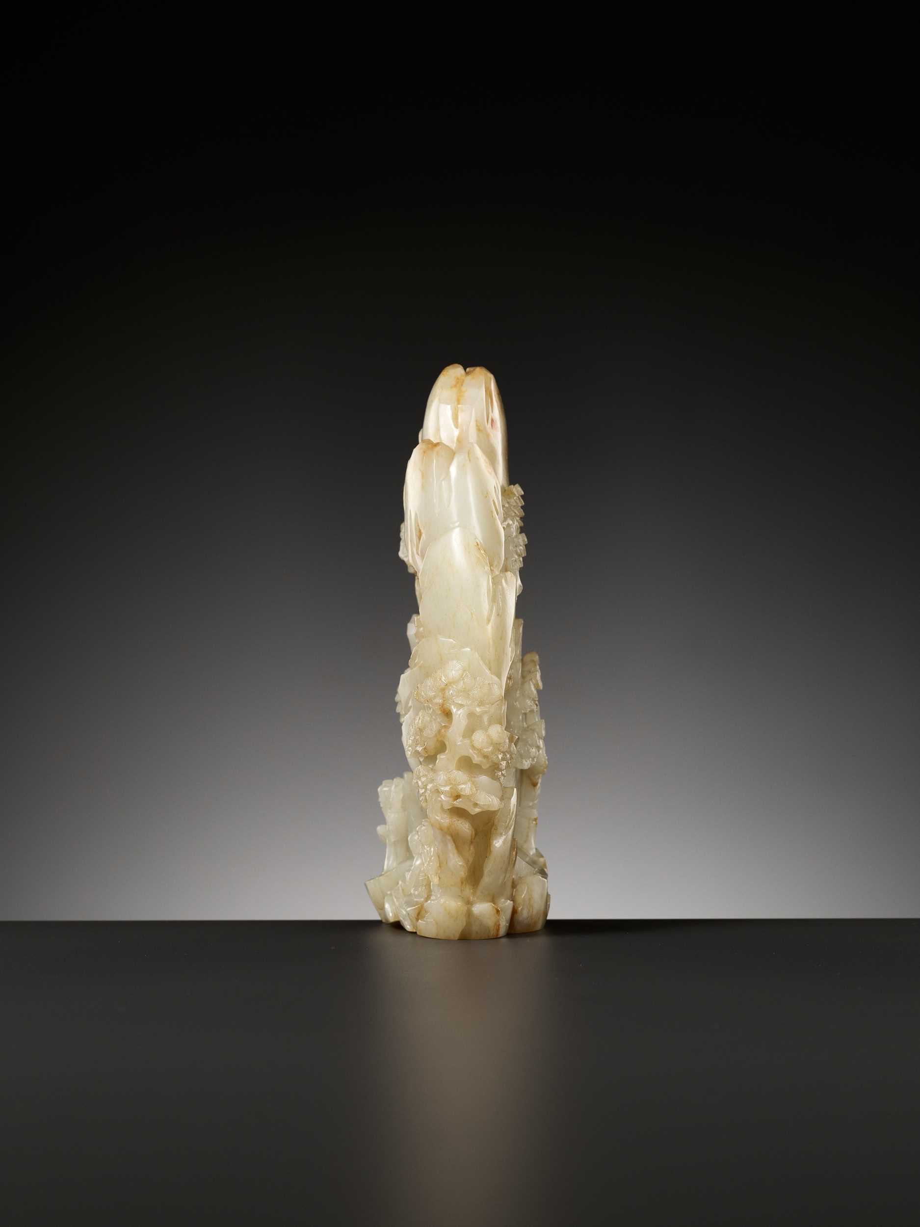 Lot 50 - AN IMPORTANT AND RARE PALE CELADON AND RUSSET