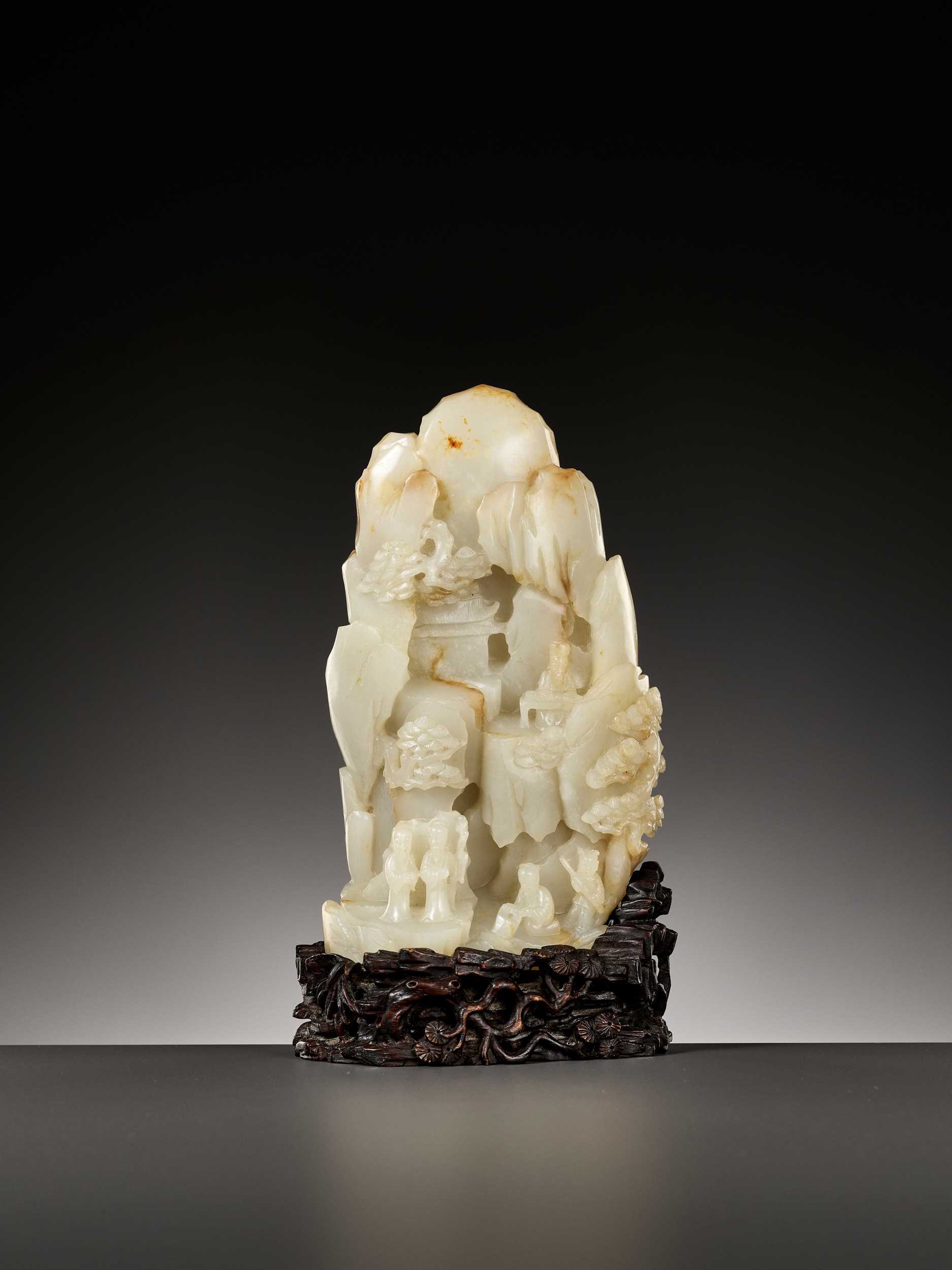 Lot 50 - AN IMPORTANT AND RARE PALE CELADON AND RUSSET