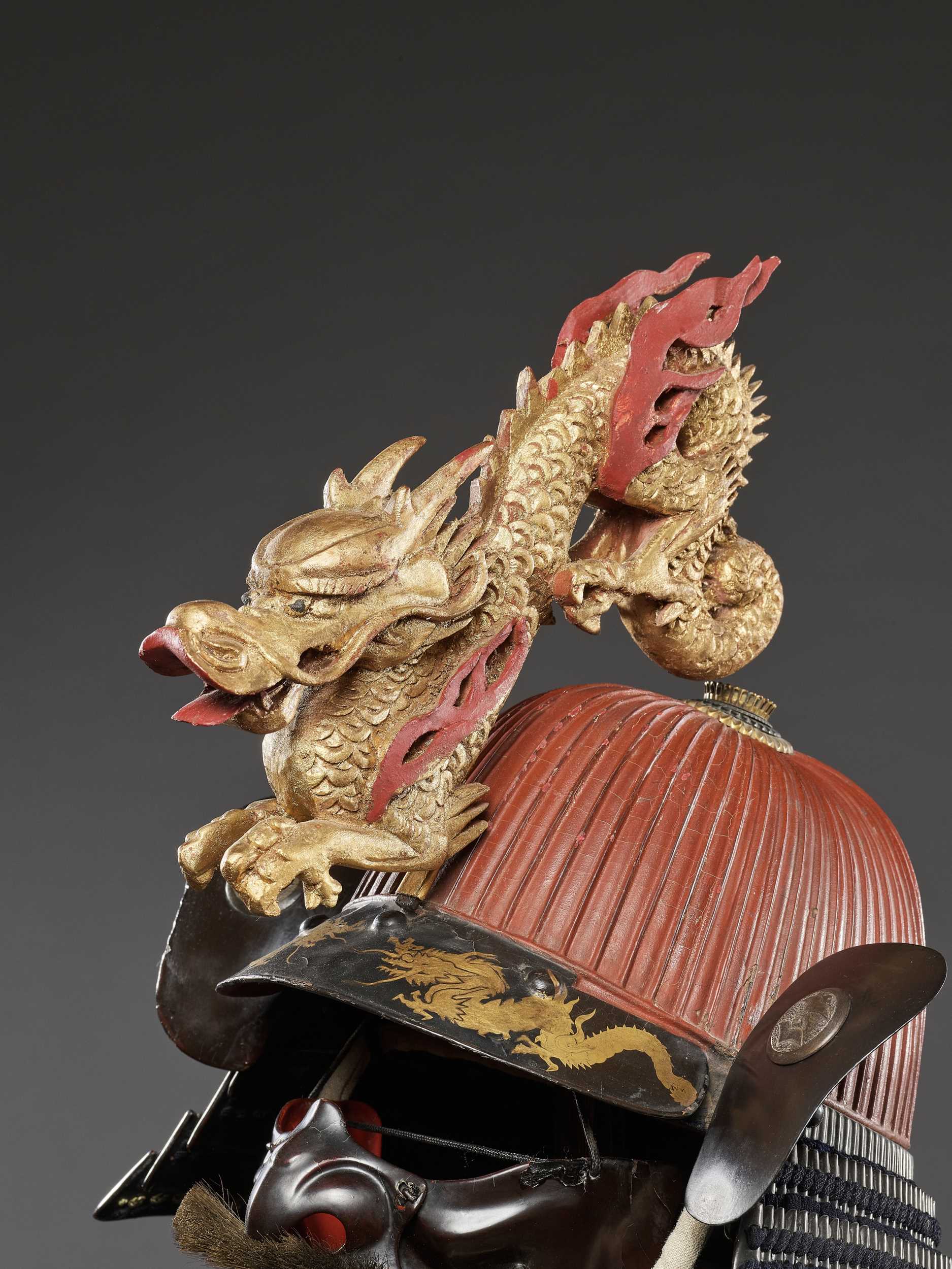 Lot 43 - A SUIT OF ARMOR WITH SUJIBACHI KABUTO AND