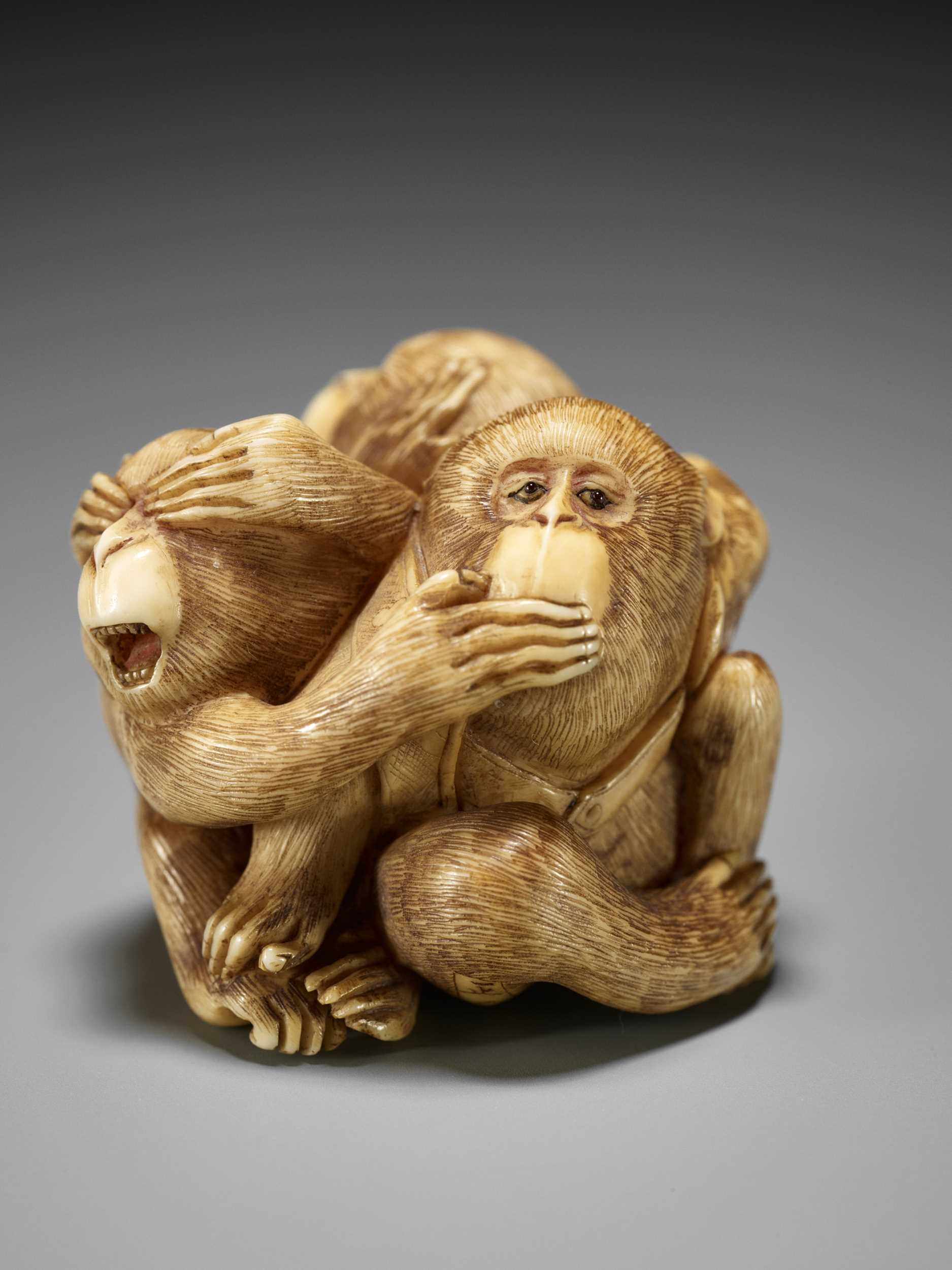 Lot 139 - MASATAMI: A RARE IVORY NETSUKE OF THE