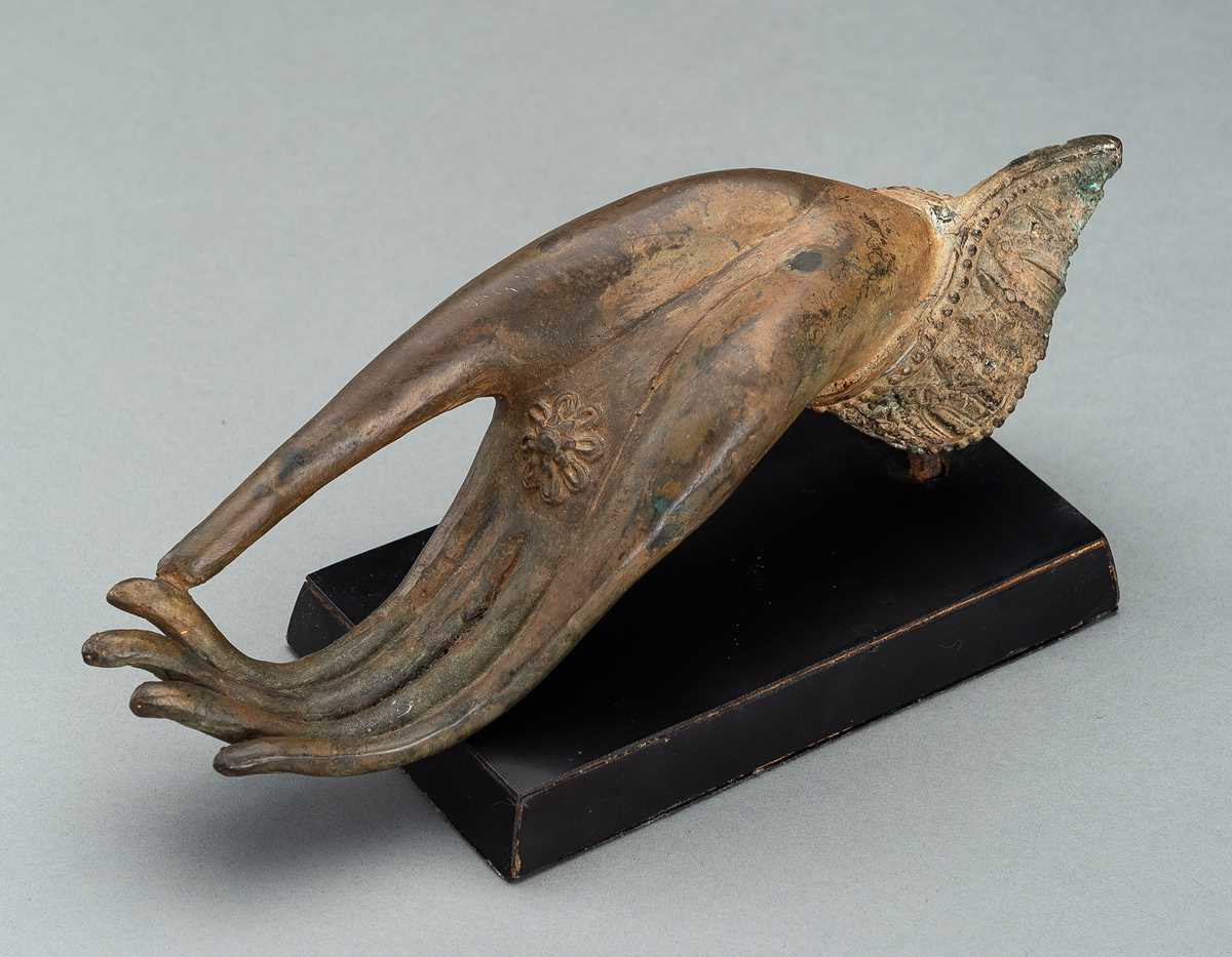Lot 818 - A LIFESIZE BRONZE HAND OF BUDDHA, c. 1900s