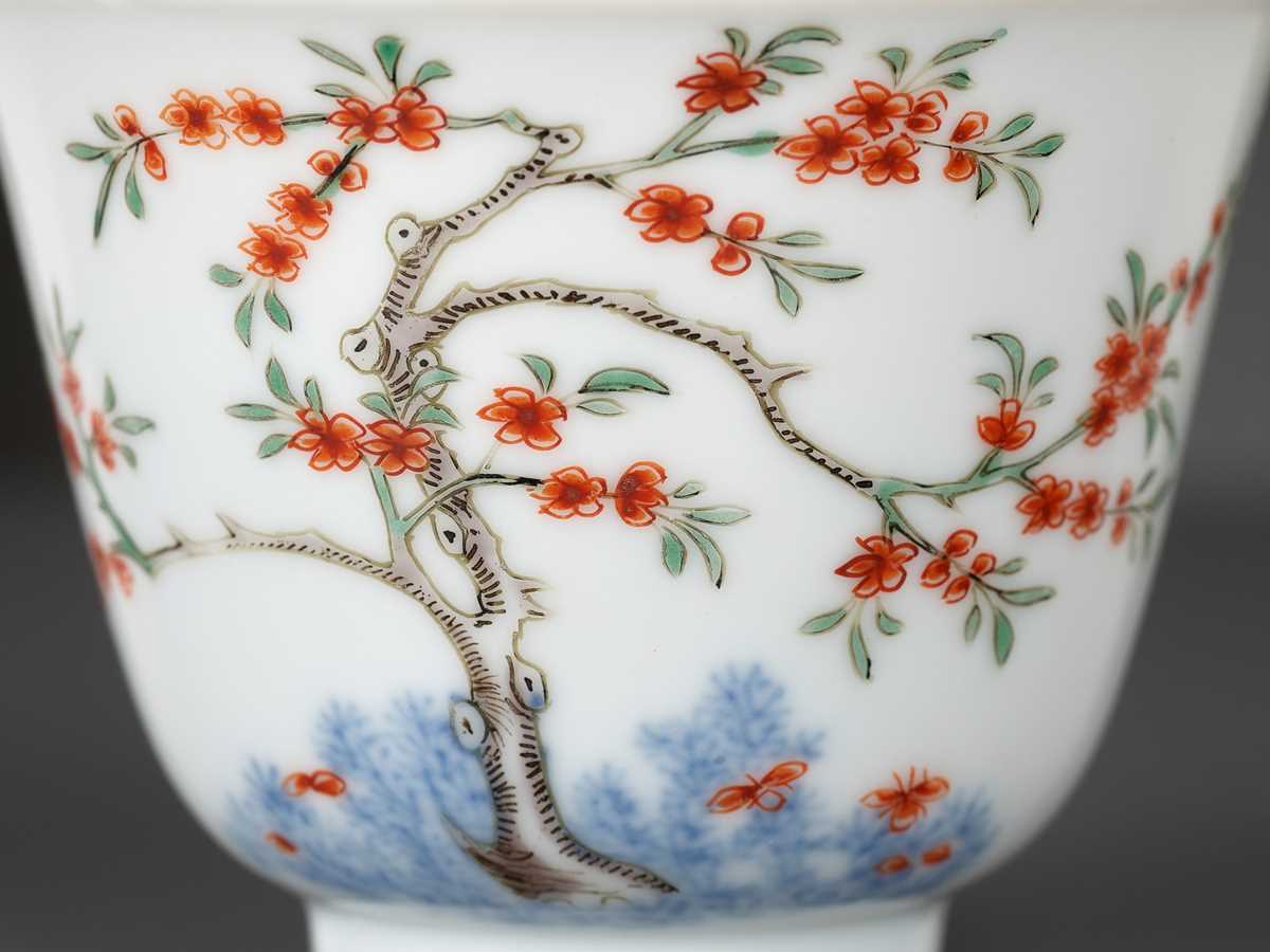 Lot 77 - A RARE WUCAI ‘MONTH’ CUP, KANGXI MARK AND