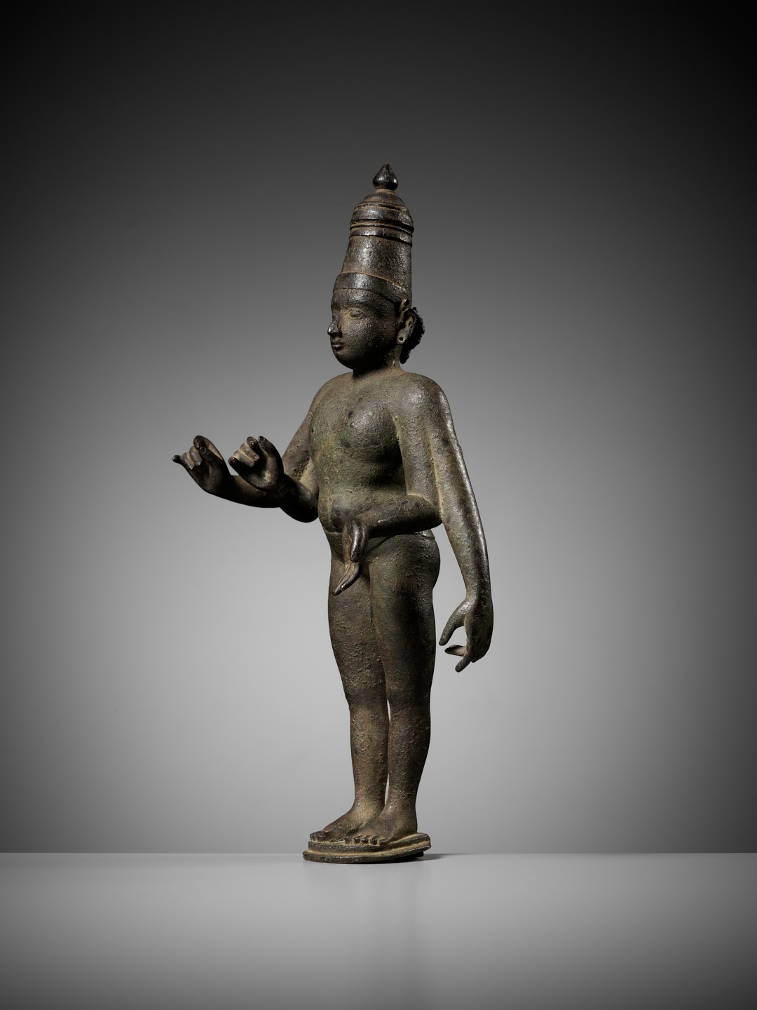 Lot 243 - A RARE, LARGE AND VERY HEAVY BRONZE FIGURE