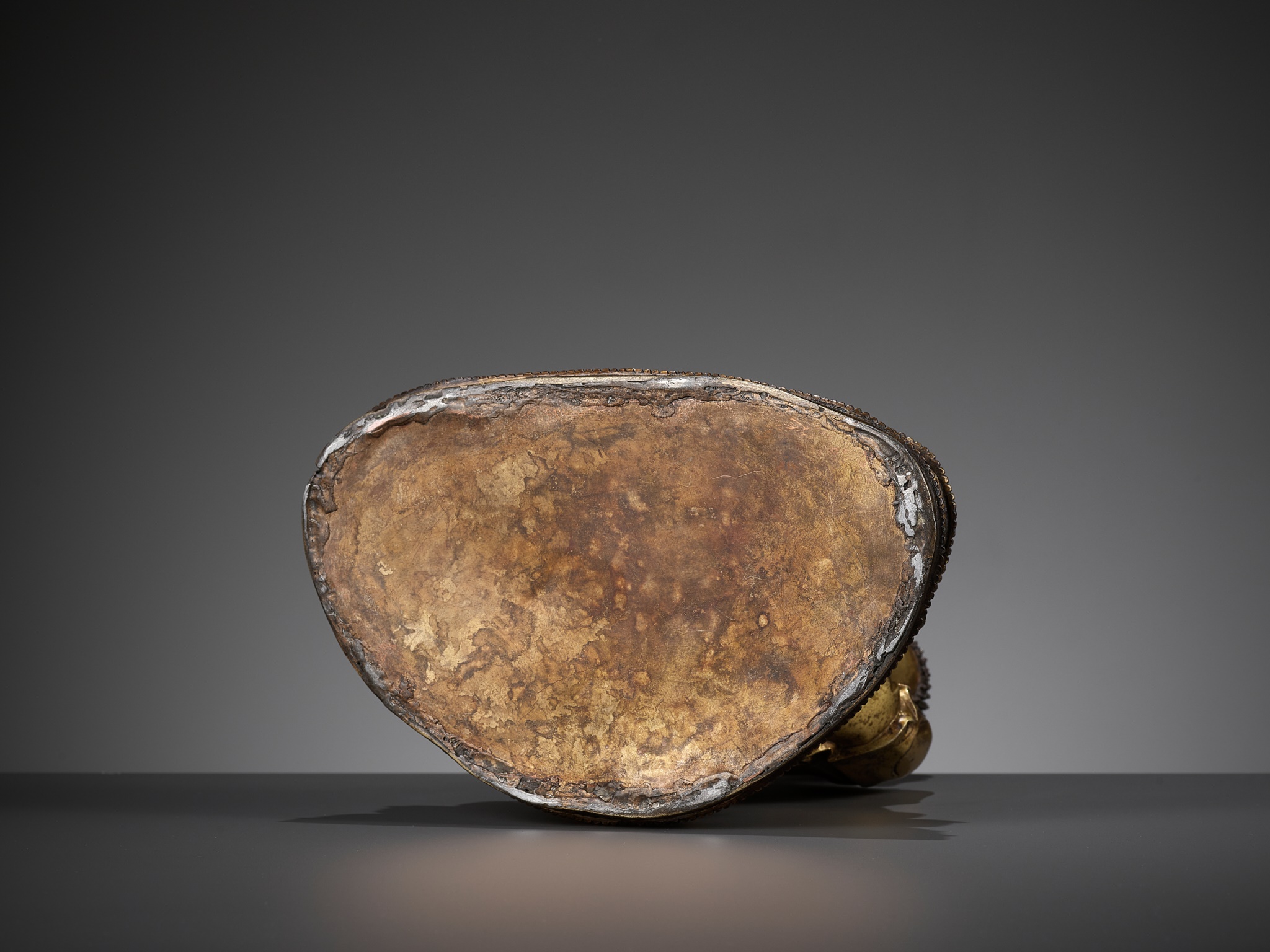 Lot 161 - AN EXCEPTIONALLY RARE AND SIGNED GILT BRONZE