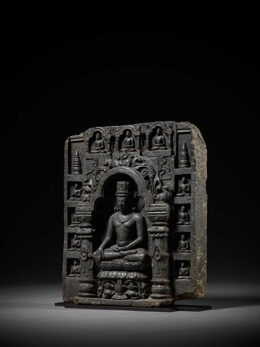 Lot 241 - A MAGNIFICENT BLACK STONE STELE DEPICTING AN