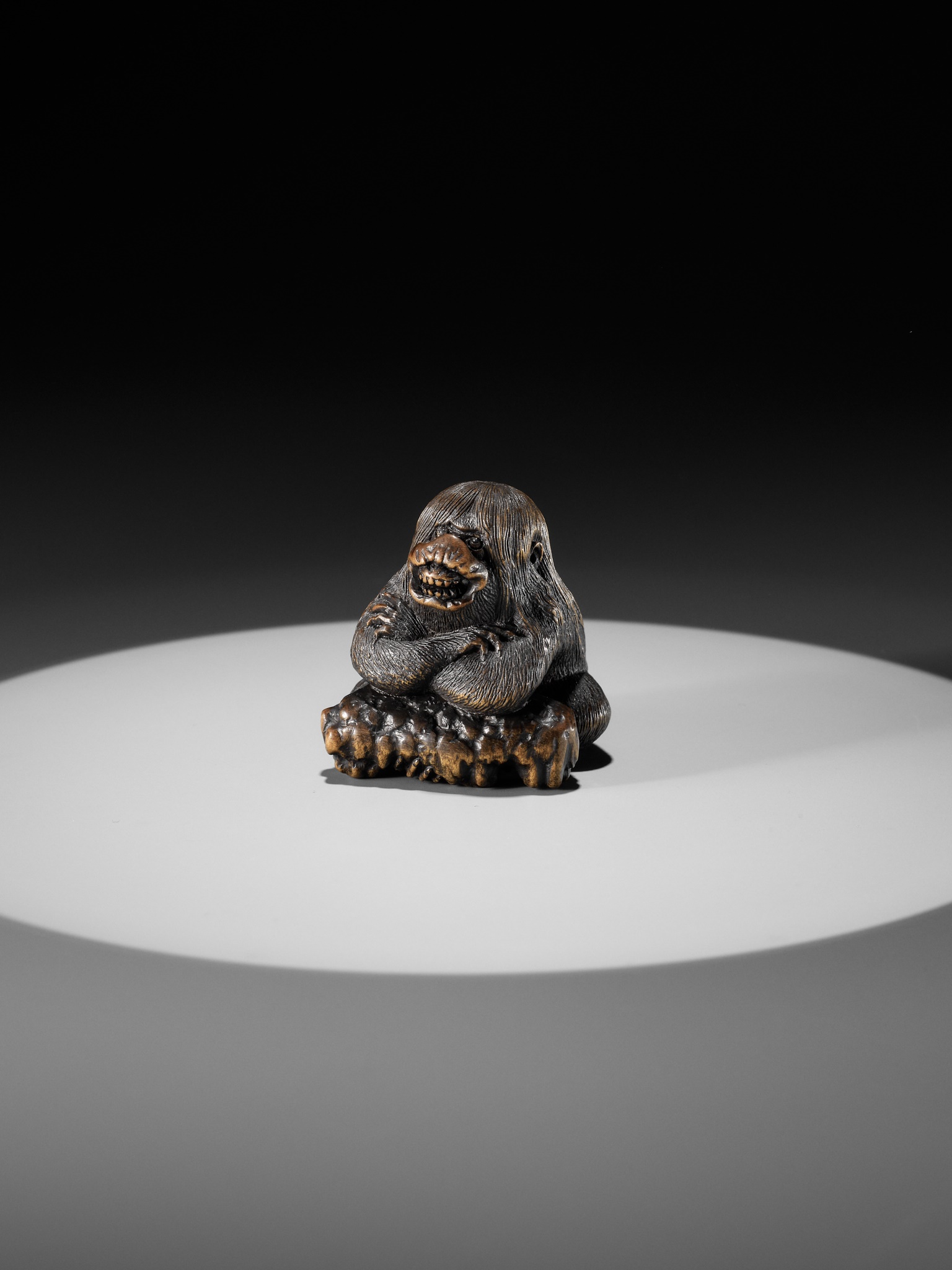 Lot 236 - HOSHUNSAI MASAYUKI: A MASTERFUL WOOD NETSUKE