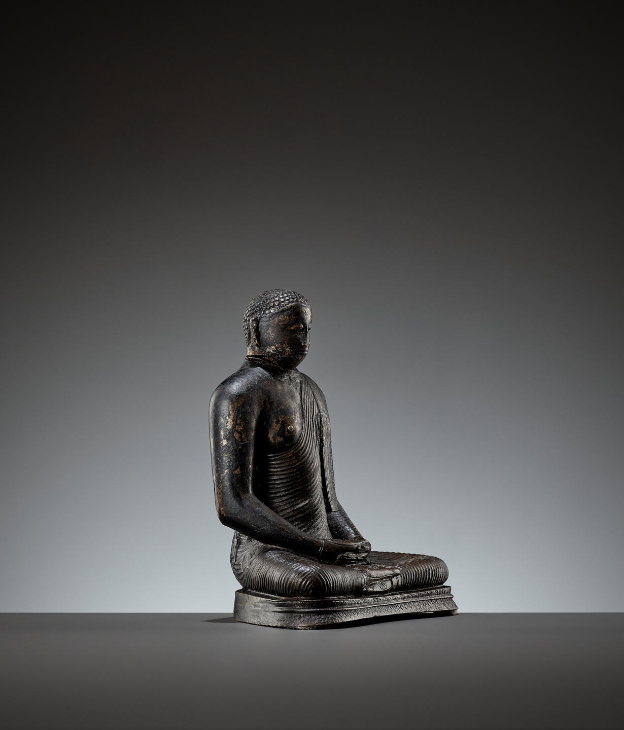 Lot 185 - A GILT-BRONZE FIGURE OF BUDDHA SHAKYAMUNI,