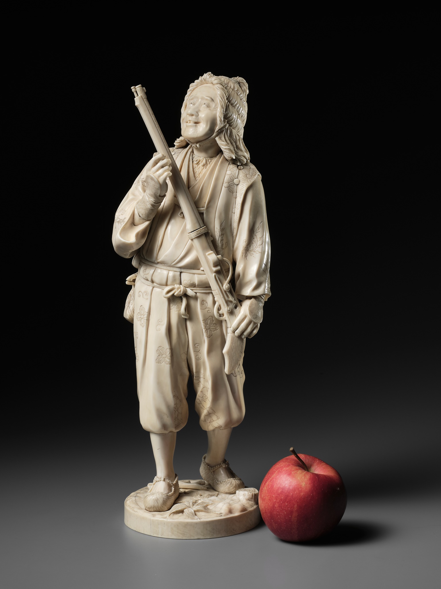 Lot 268 - MASAMITSU: A RARE AND LARGE TOKYO SCHOOL