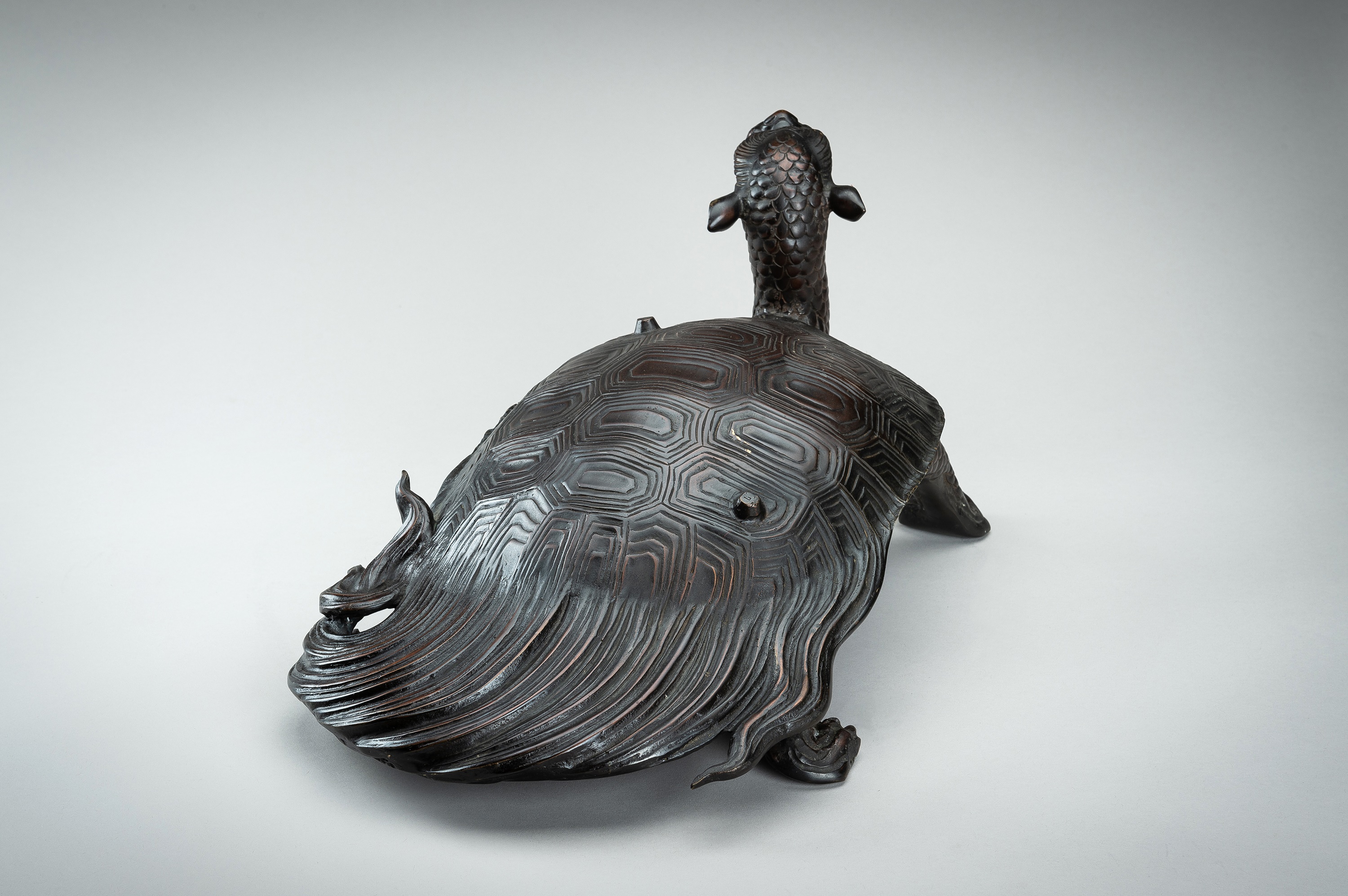 Lot 14 - A VERY LARGE BRONZE OKIMONO OF A MINOGAME,