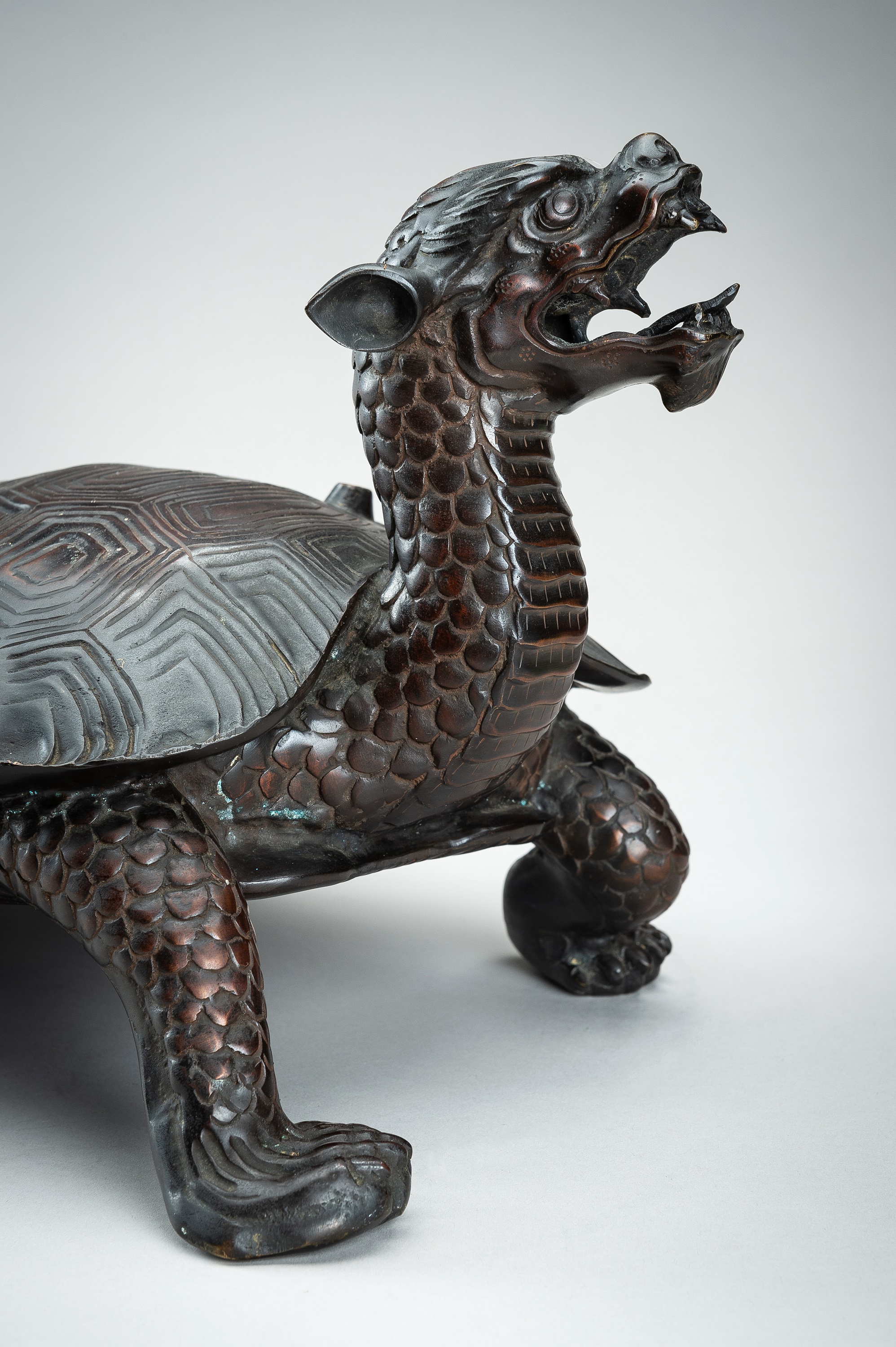 Lot 14 - A VERY LARGE BRONZE OKIMONO OF A MINOGAME,