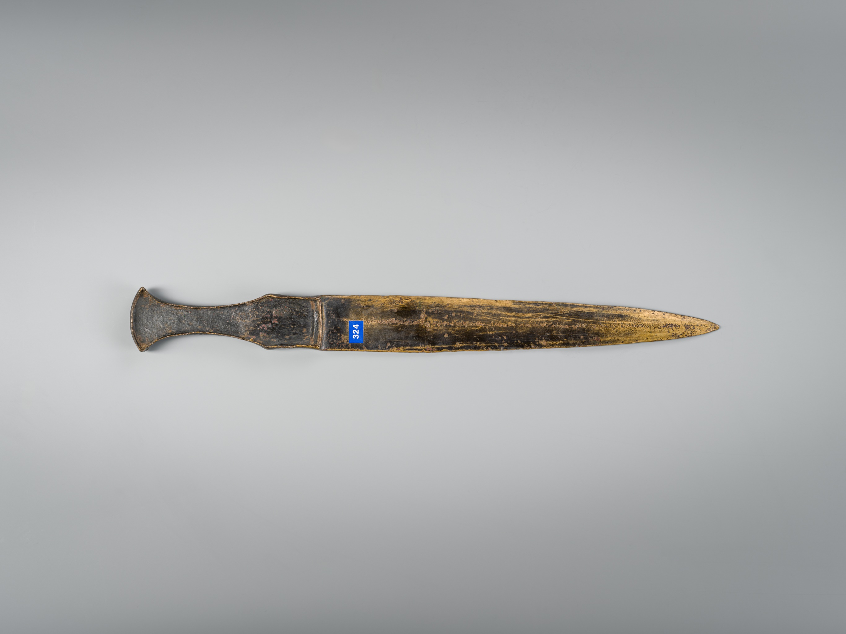 Lot 624 - A LURISTAN BRONZE SWORD, 11TH CENTURY BC