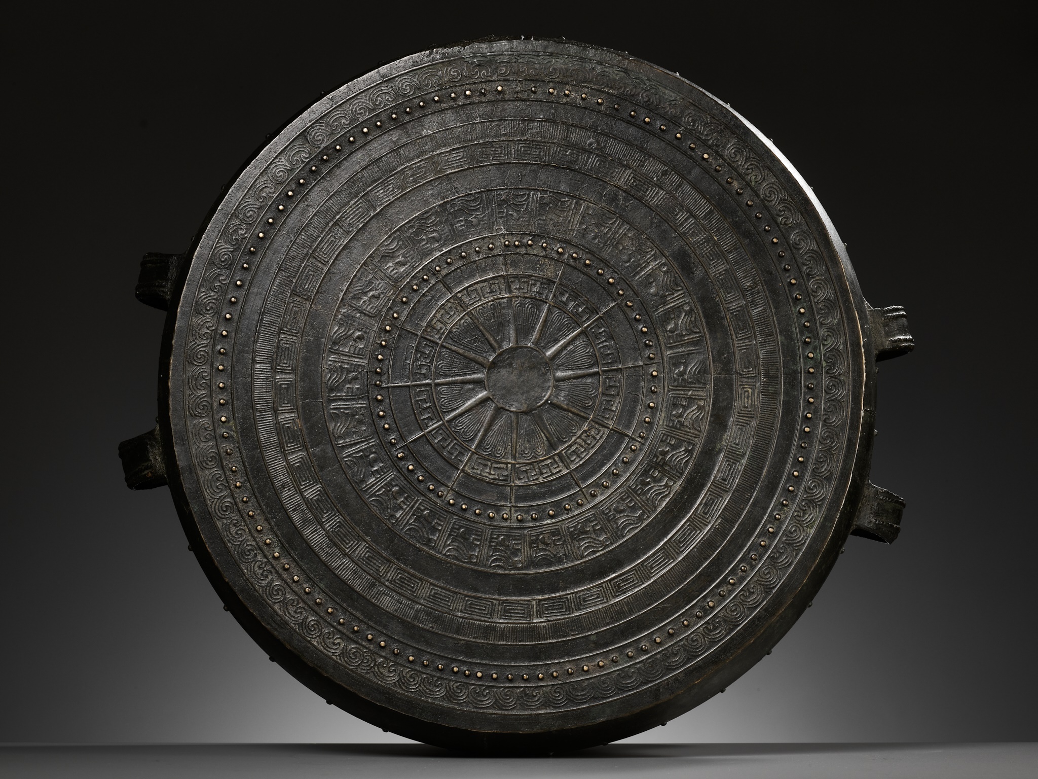 Lot 105 - A BRONZE DRUM, HAN DYNASTY