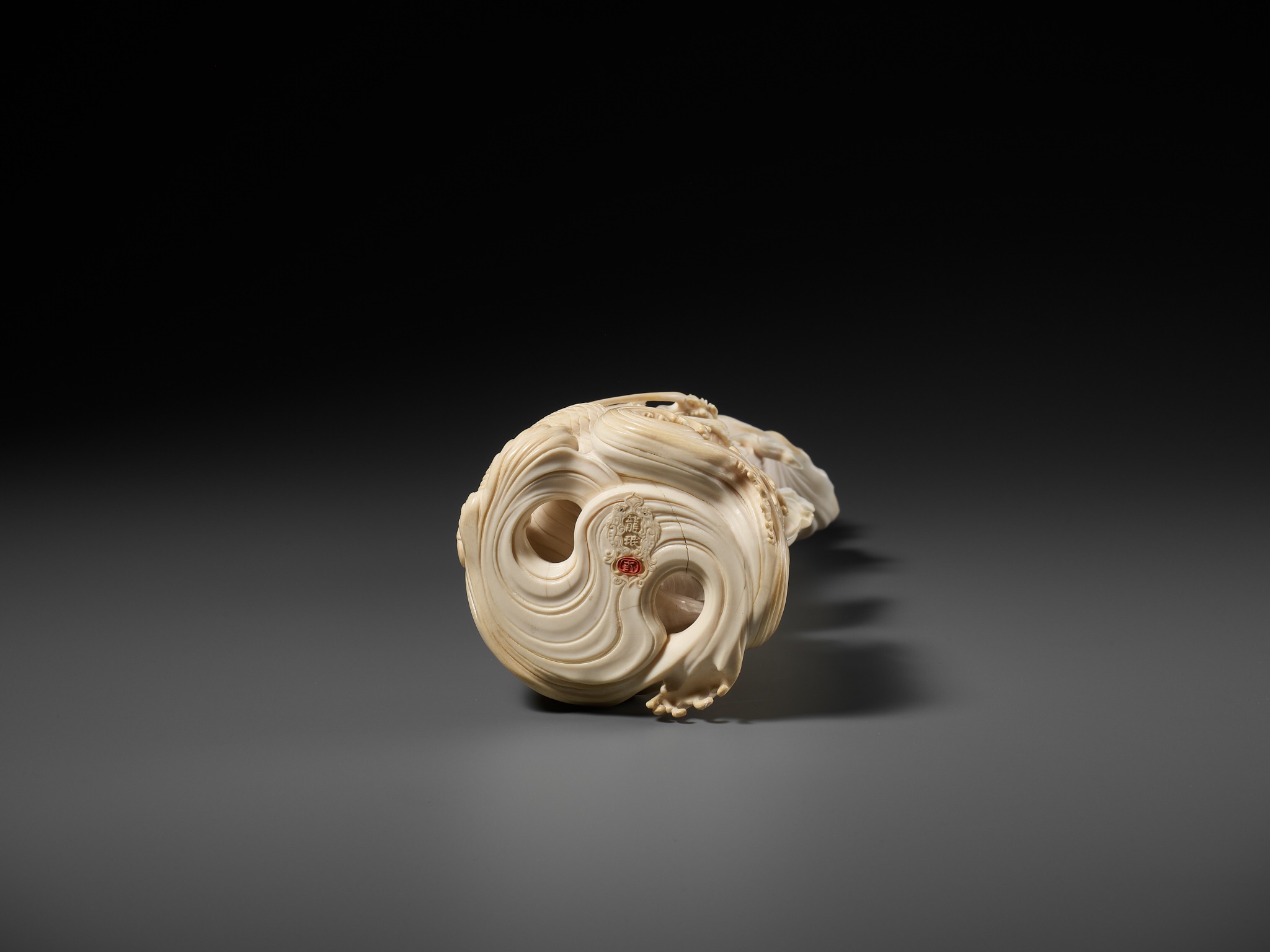 Lot 146 - RYUMIN: AN IMPRESSIVE TOKYO SCHOOL IVORY