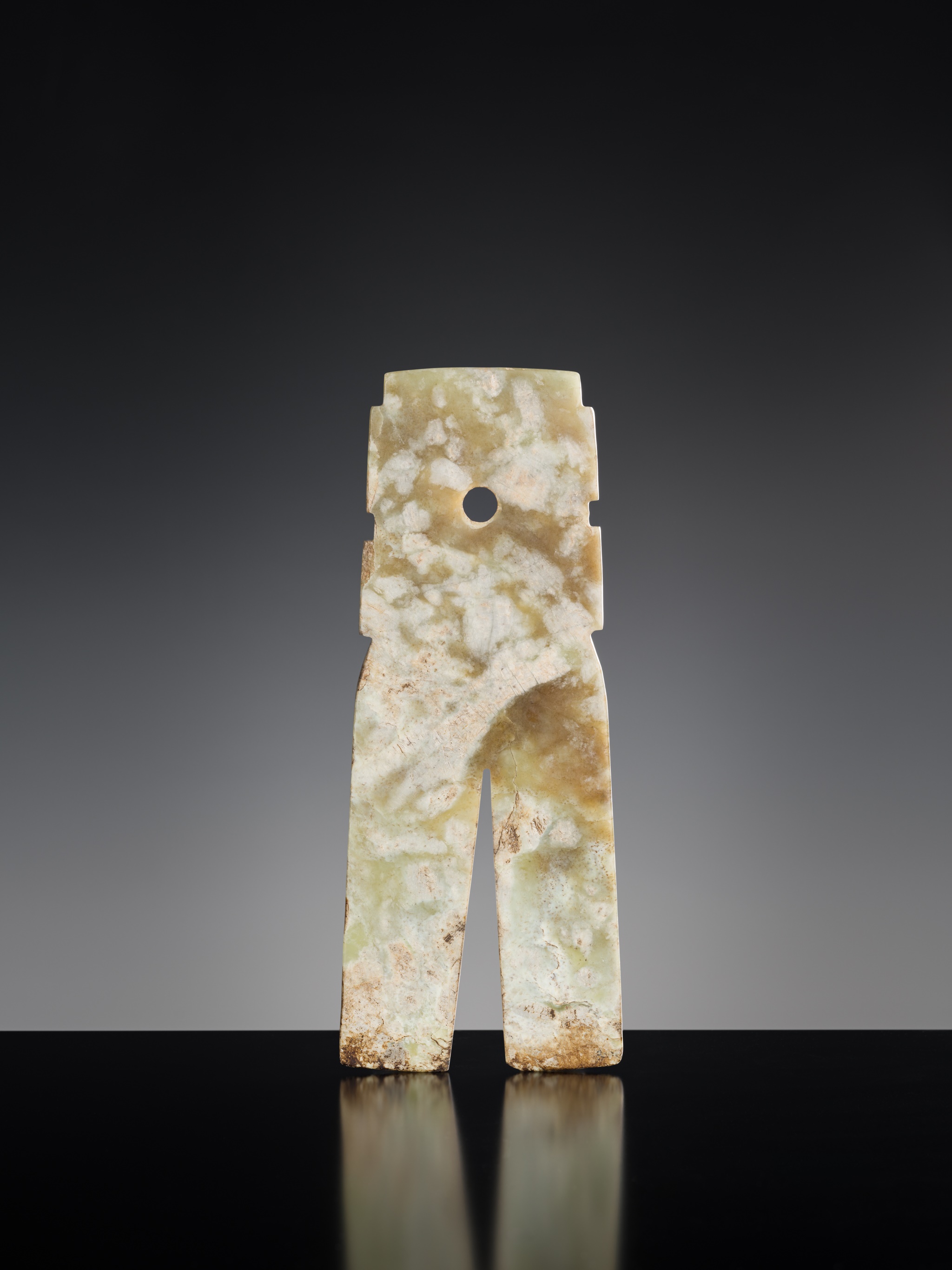 Lot 419 - A JADE SPLIT-BLADE CEREMONIAL AXE, NEOLITHIC