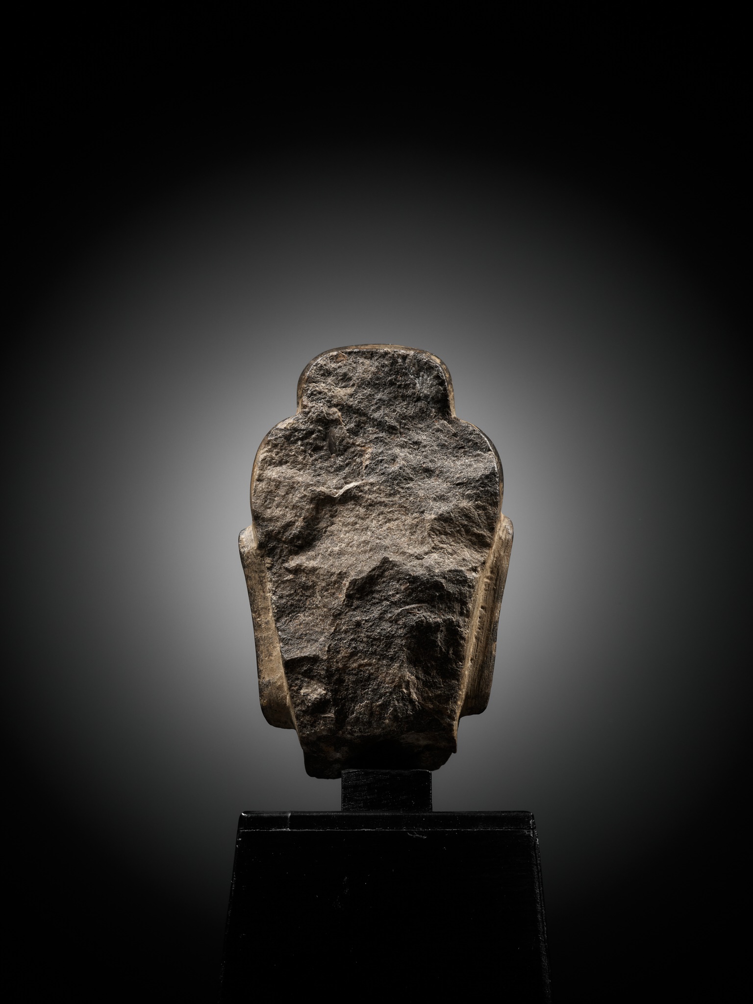 Lot 37 - A LIMESTONE HEAD OF BUDDHA, NORTHERN WEI