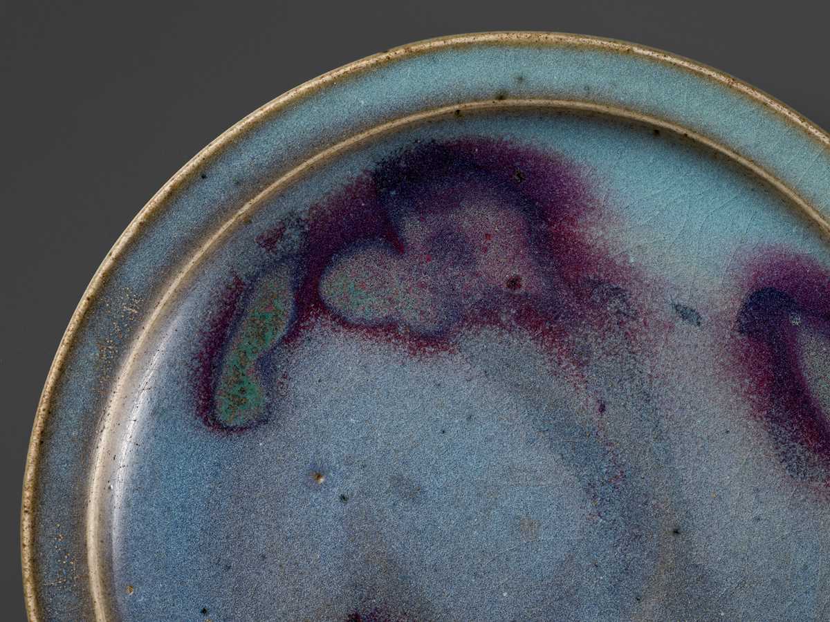 Lot 147 - A PURPLE-SPLASHED JUN-GLAZED DISH, JIN TO
