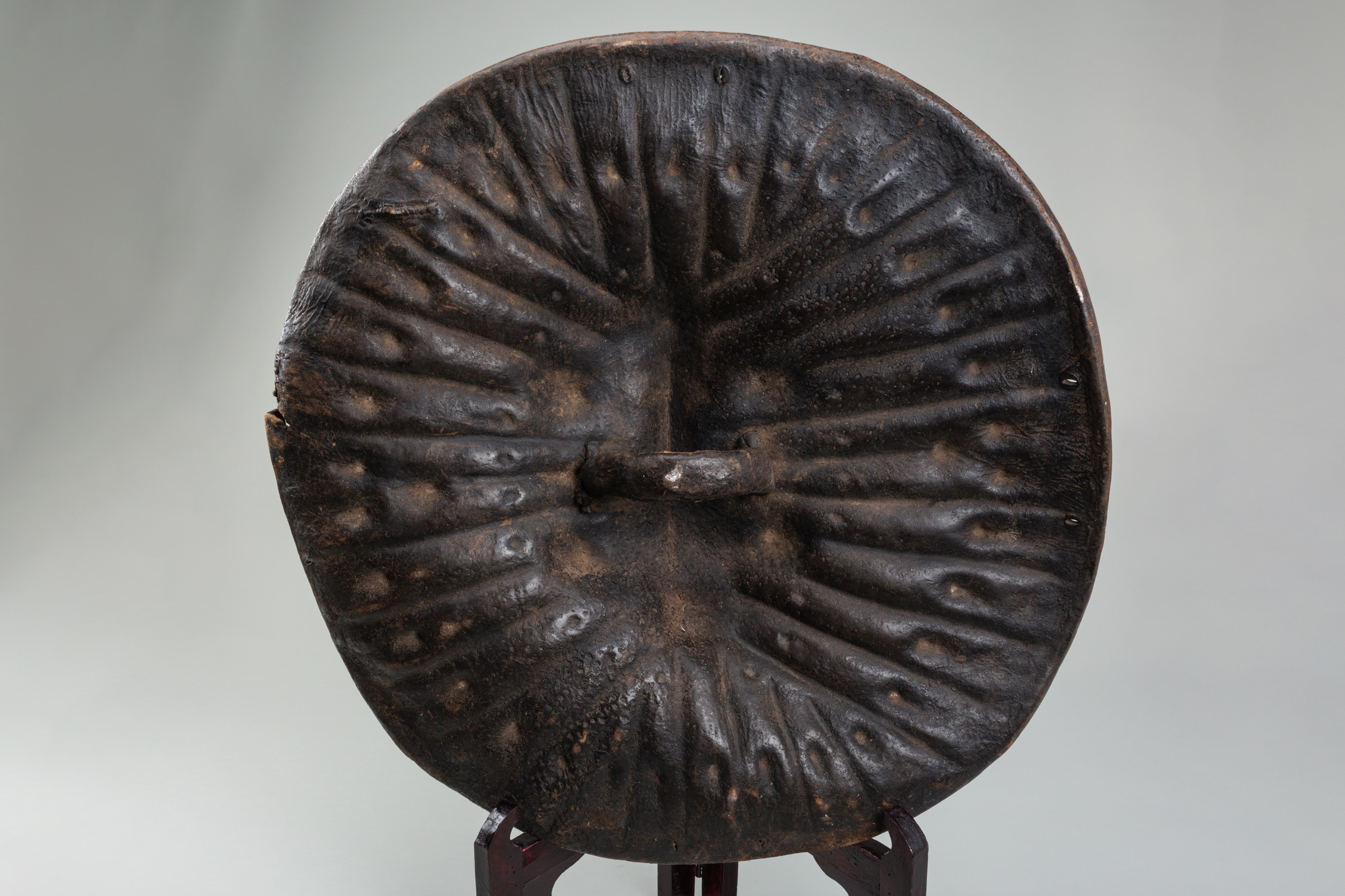 Lot 1685 - A LARGE OROMO LEATHER SHIELD