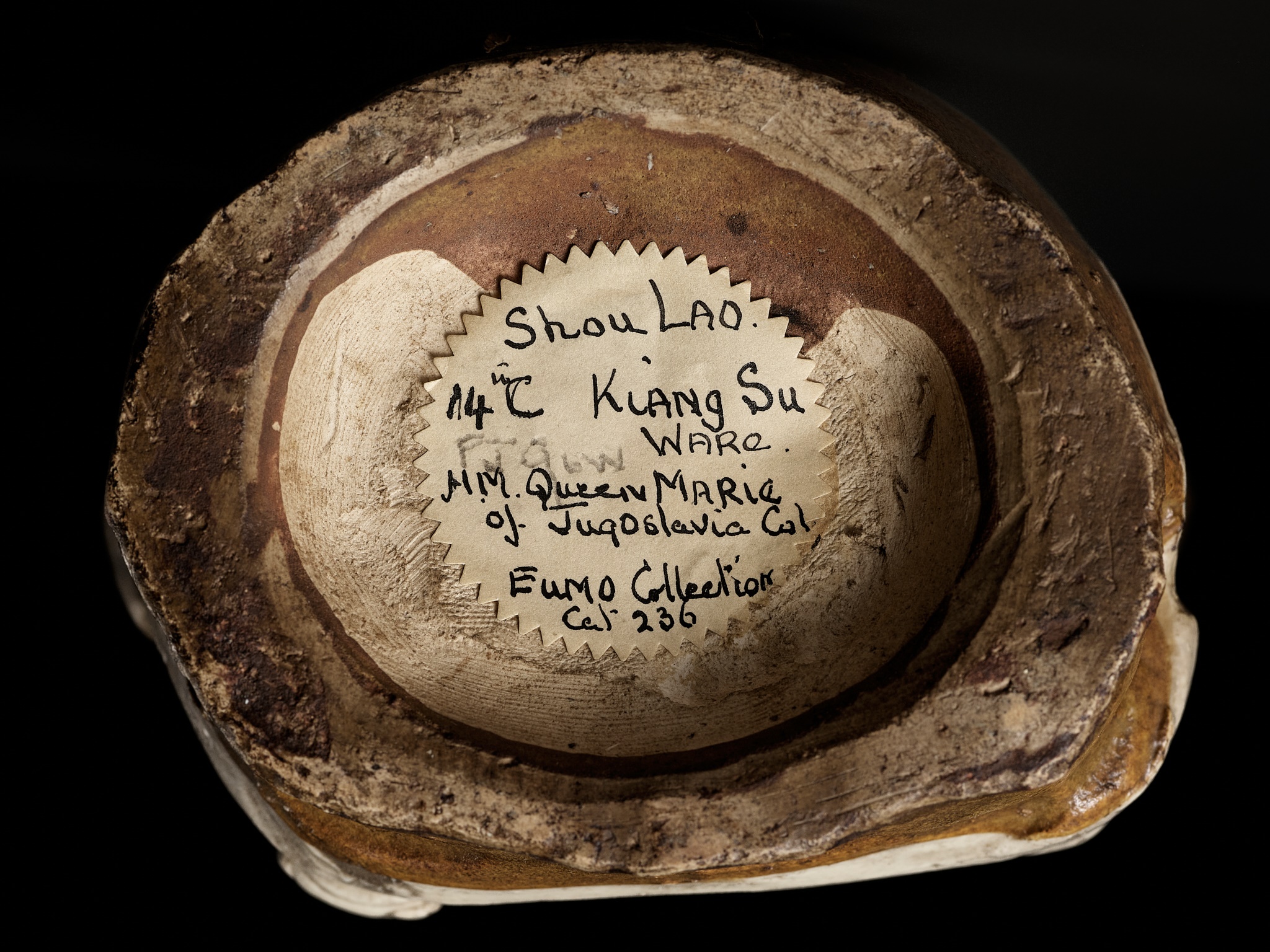 Lot 142 - A RARE AND IMPORTANT FIGURE OF SHOULAO, DING