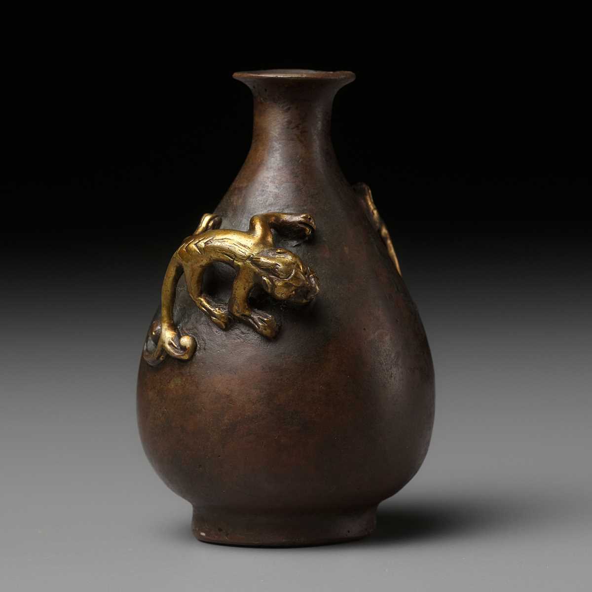 Lot 346 - A PARCEL-GILT BRONZE ‘CHILONG’ VASE,