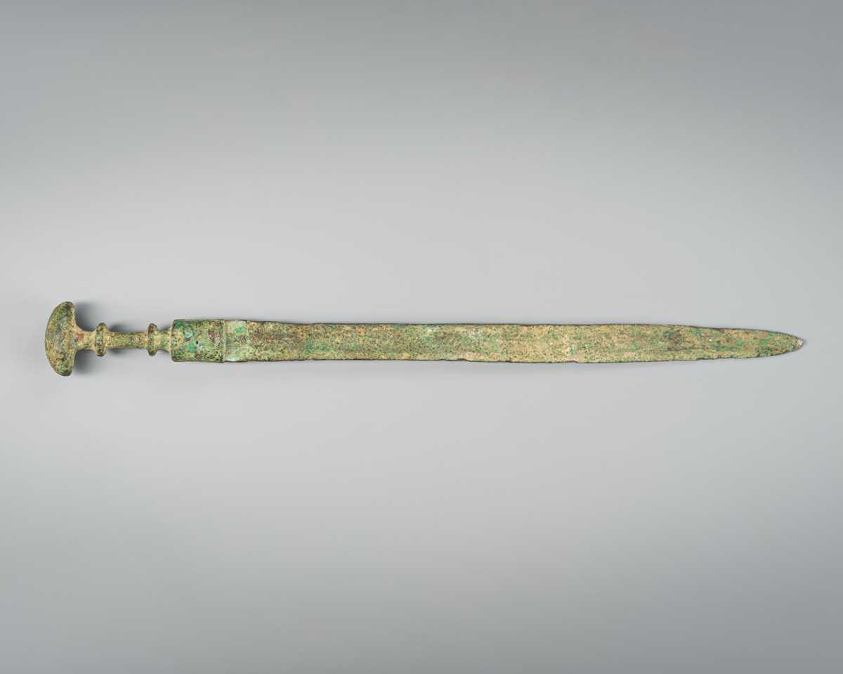 Lot 625 - A LURISTAN BRONZE SWORD, FIRST MILLENNIUM BC