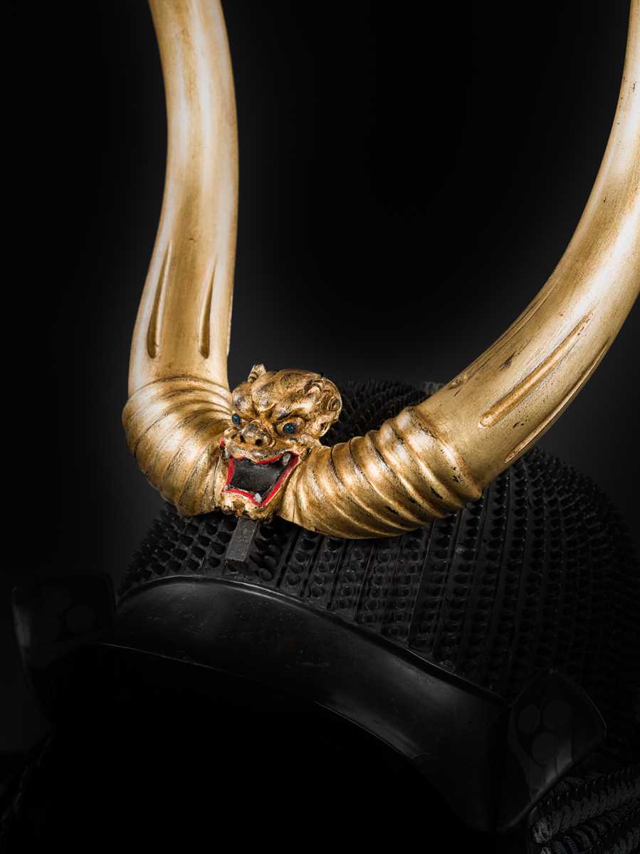 A RARE AND IMPRESSIVE GOLD-LACQUERED WOOD MAEDATE WITH