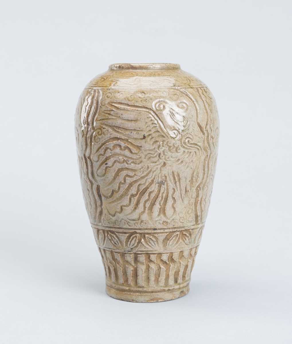 Lot 951 - A BUNCHEONG WARE VASE WITH PHEONIX, JOSEON