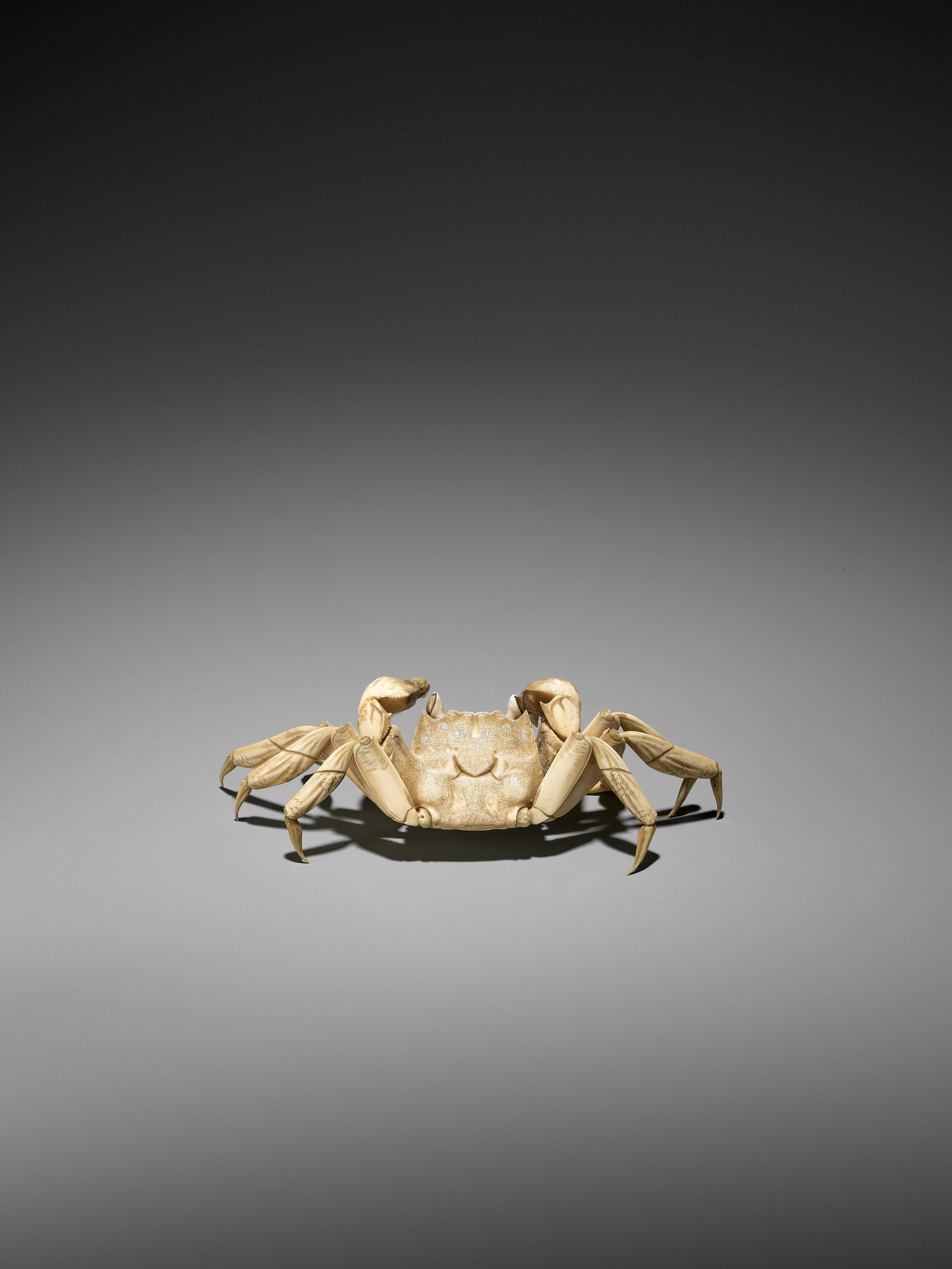 Lot 228 - A RARE ARTICULATED IVORY OKIMONO OF A CRAB