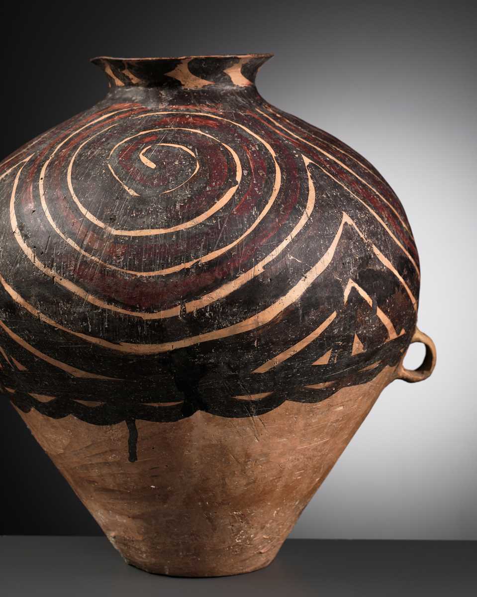 Lot 529 - A LARGE PAINTED POTTERY JAR, NEOLITHIC