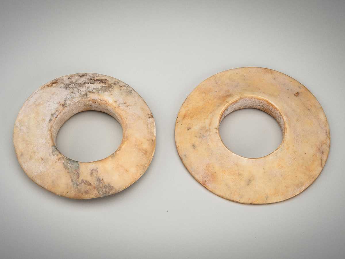 Lot 1704 - A PAIR OF JADE DISCS, NEOLITHIC PERIOD