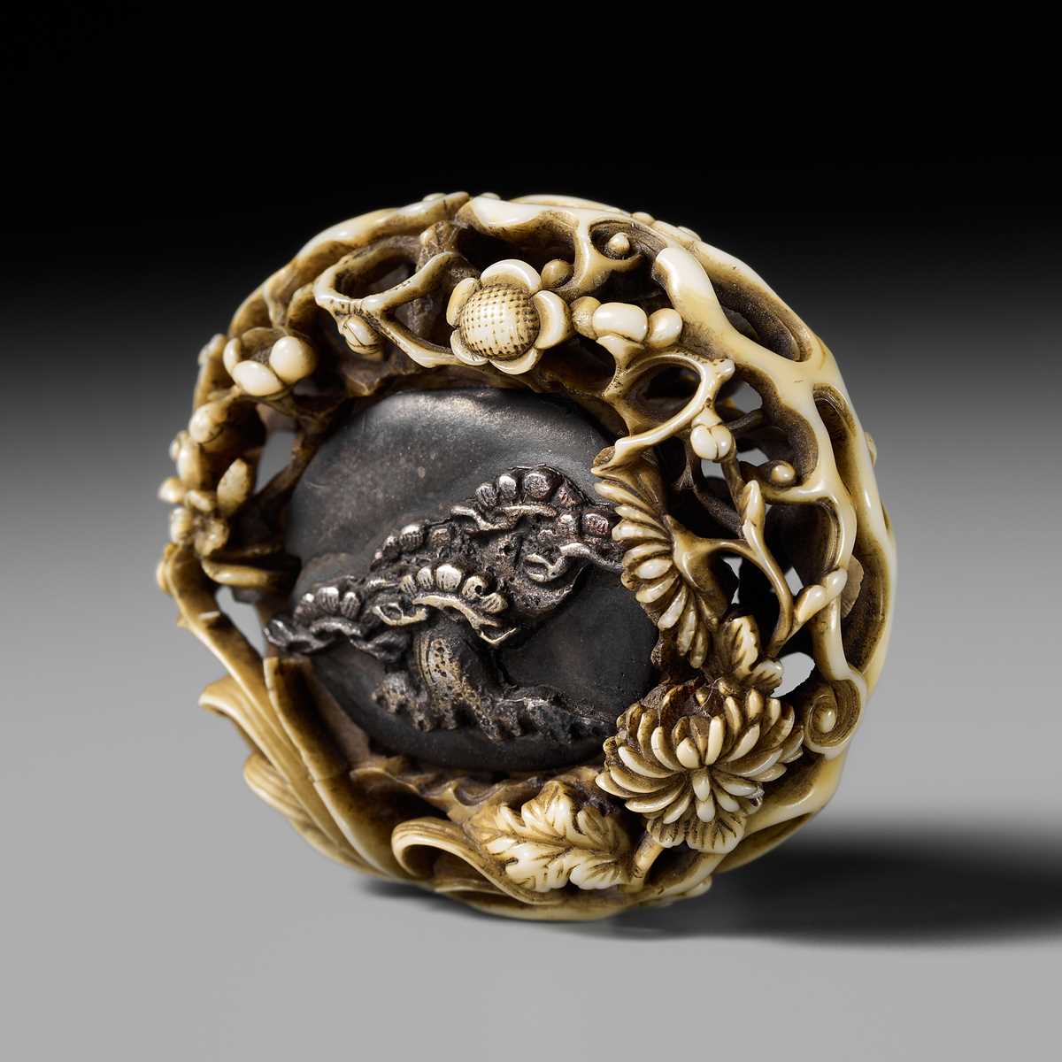 Lot 326 - SO: A WALRUS TUSK AND SHIBUICHI RYUSA