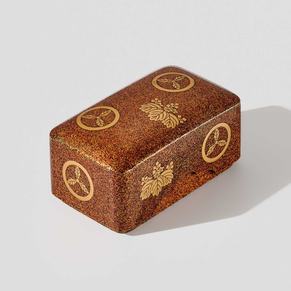 Lot 277 - A LACQUER ‘MINIATURE FUBAKO’ KOGO WITH