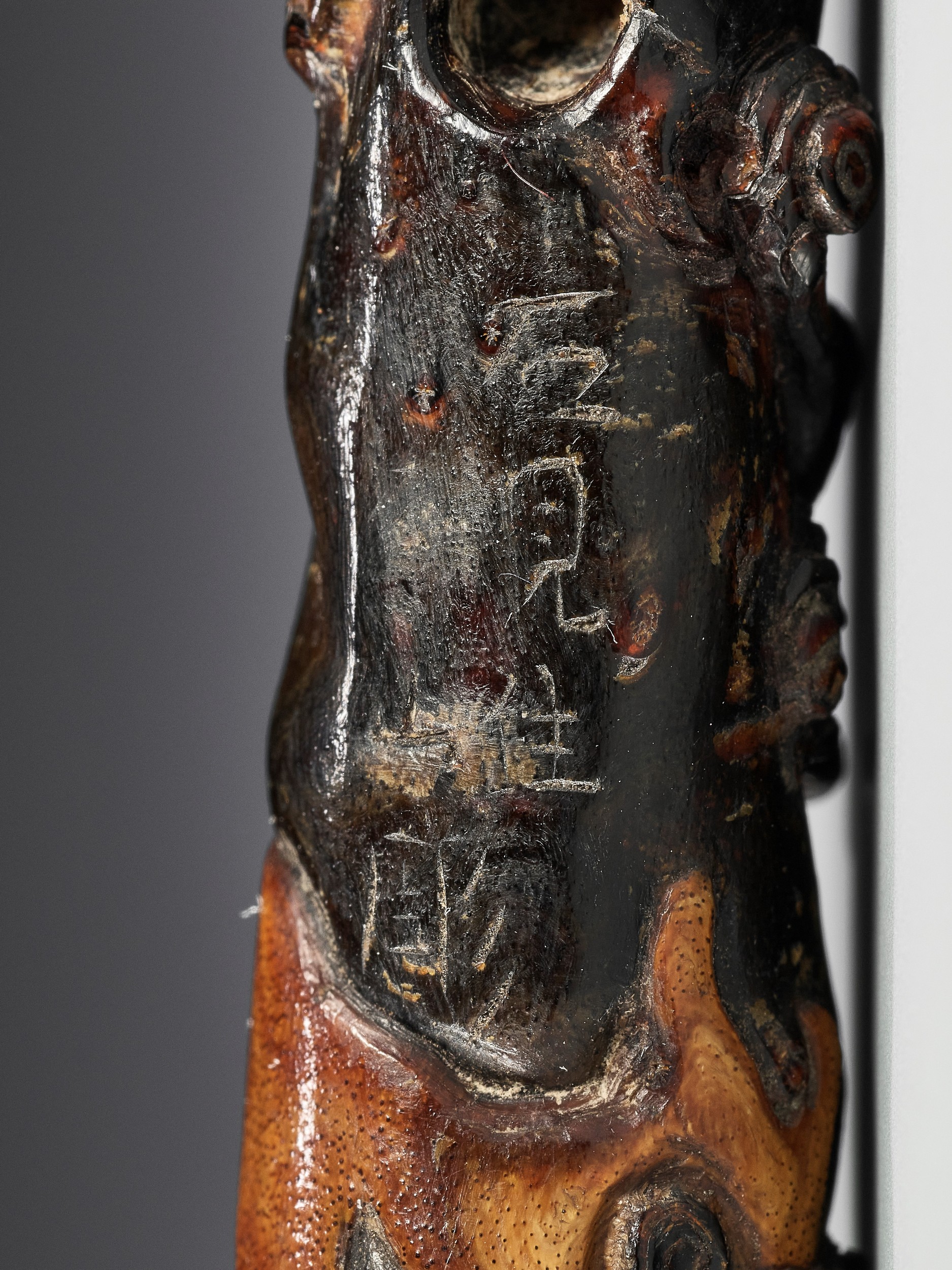 Lot 126 - KANMAN: A RARE UMIMATSU NETSUKE OF A TREE