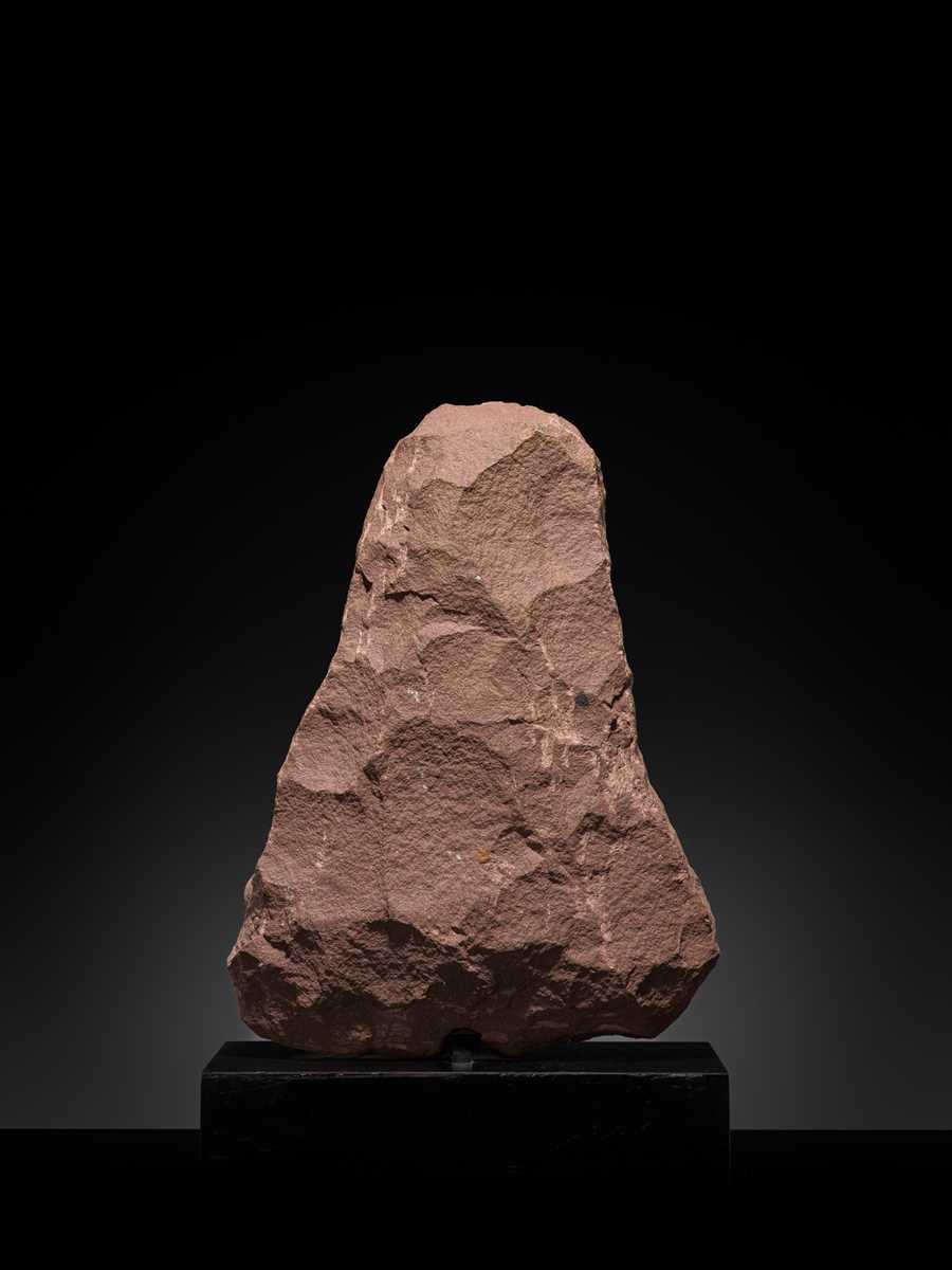 Lot 323 - A RARE RED SANDSTONE STELE OF A SEATED JINA,
