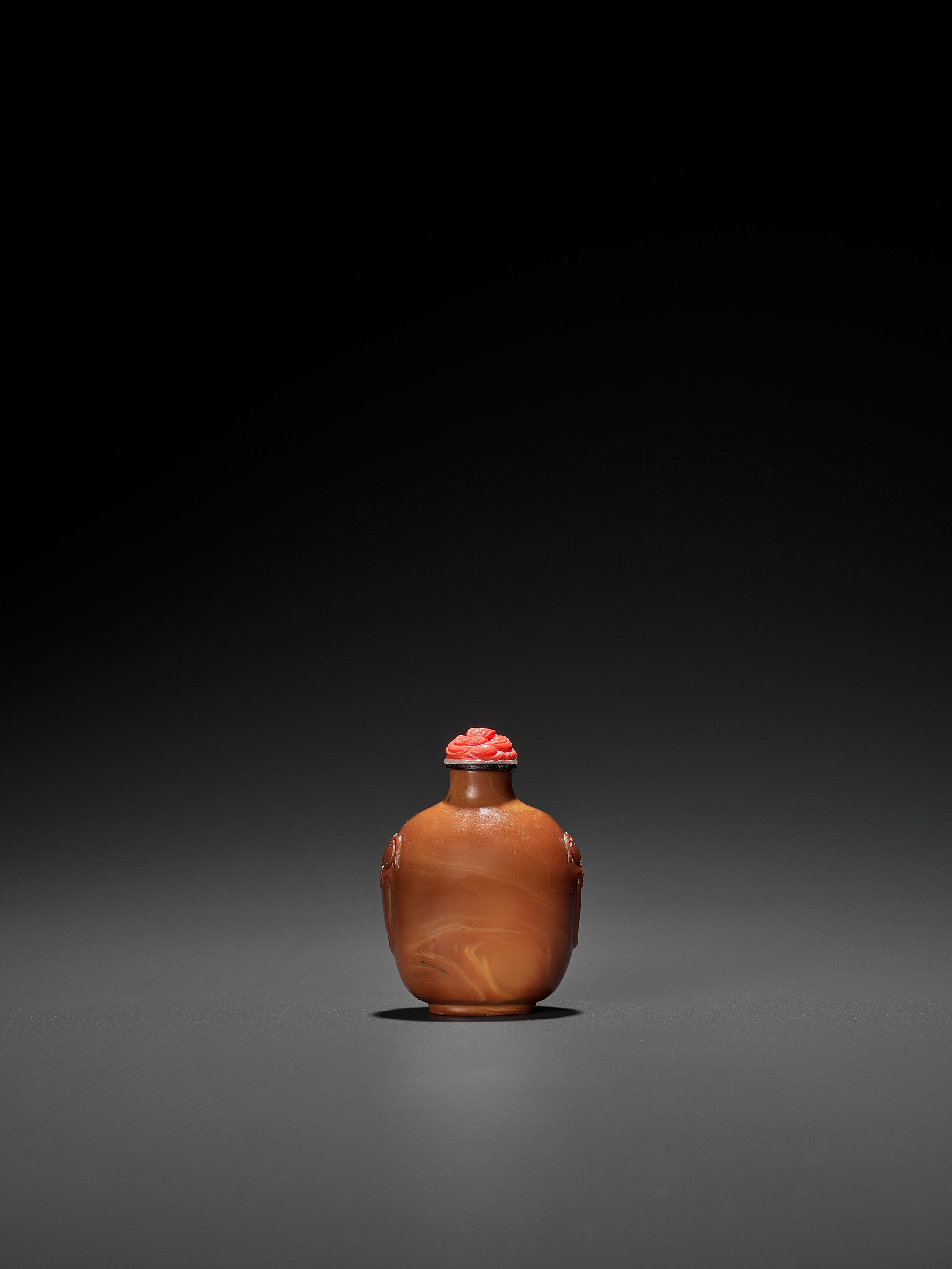 Lot 371 - A ‘REALGAR’ GLASS SNUFF BOTTLE, 18TH CENTURY