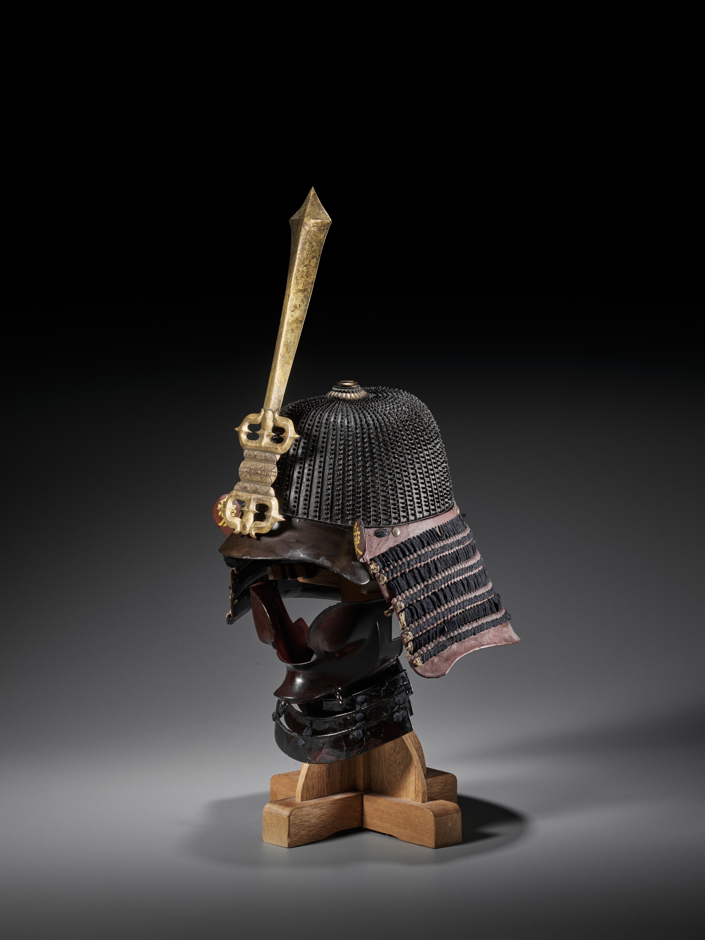 Lot 52 - AN IMPORTANT KO-BOSHI KABUTO (HELMET WITH