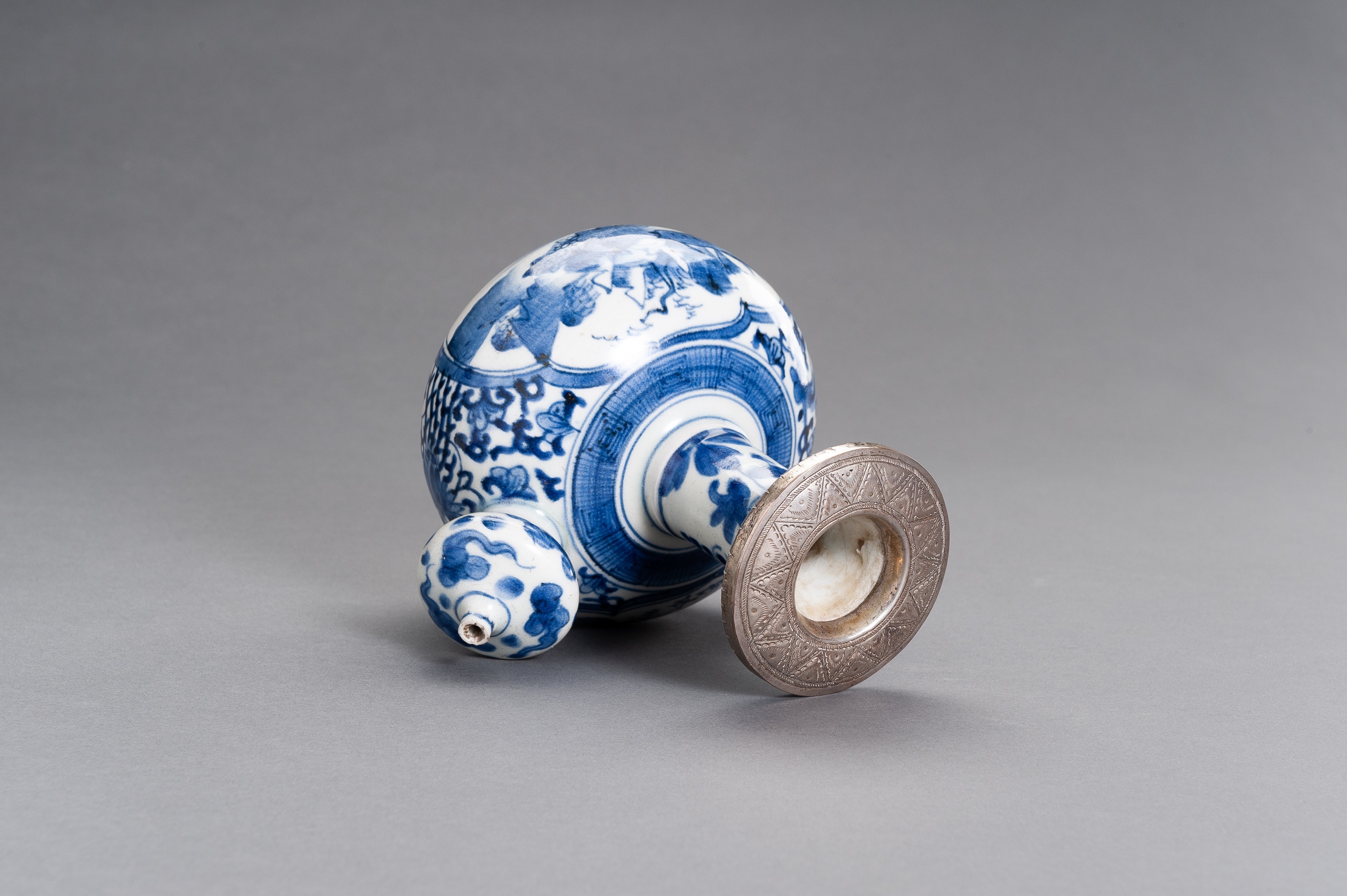 Lot 144 - AN ARITA CERAMIC POURING VESSEL (KENDI) WITH