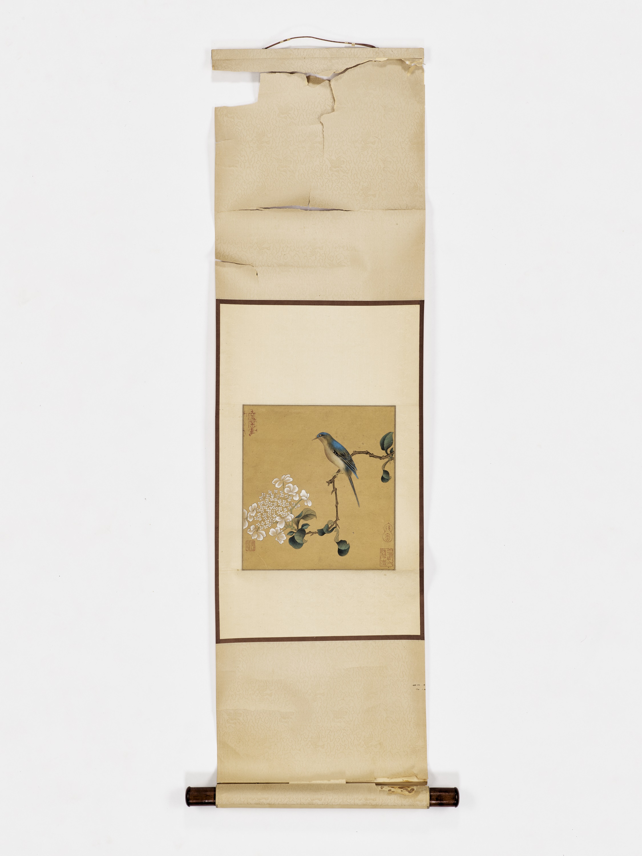 Lot 460 - A FINE HANGING SCROLL PAINTING OF A BIRD
