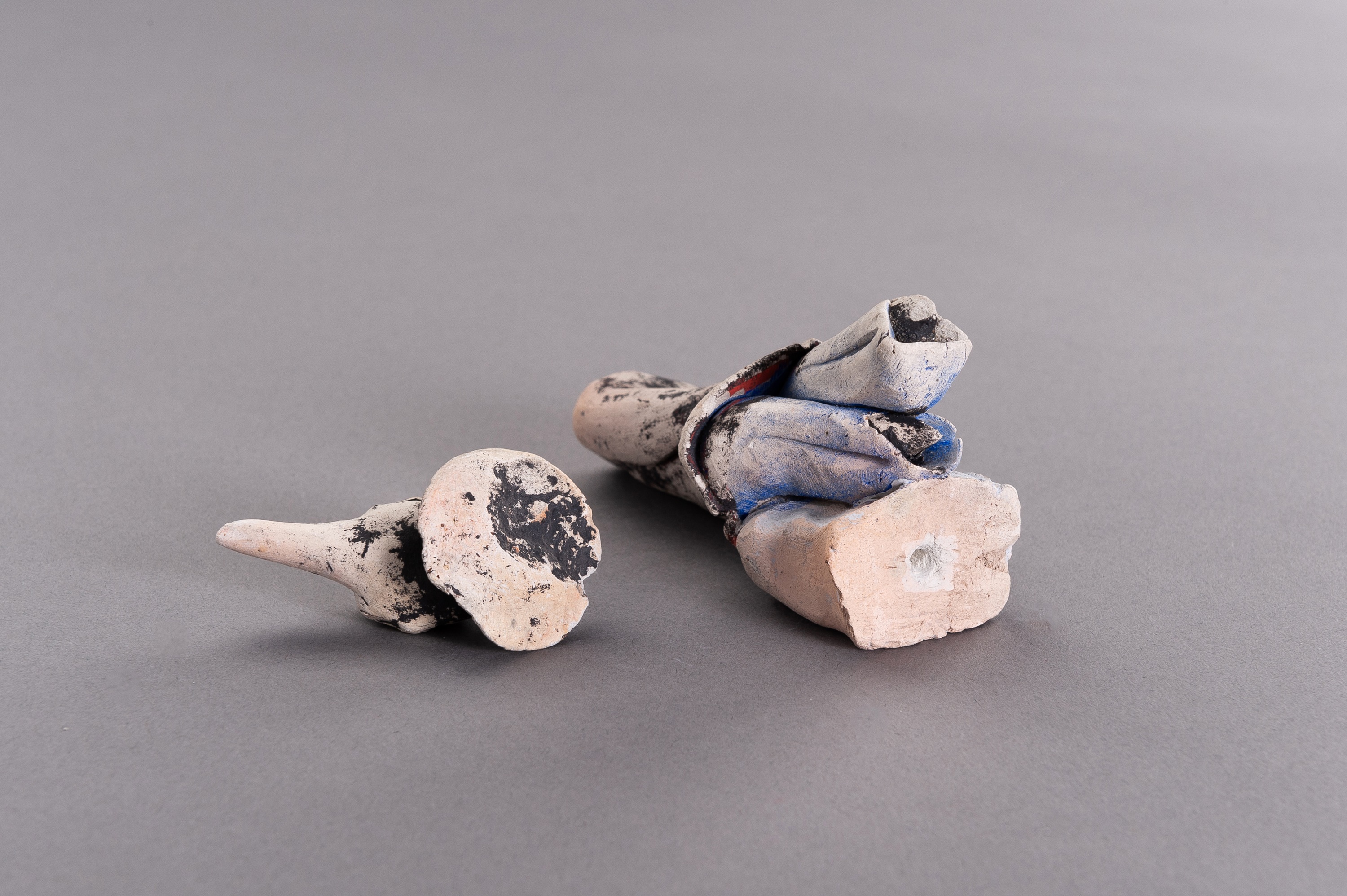 Lot 733 - A GROUP OF FIVE CERAMIC SHIPWRECK FIGURINES