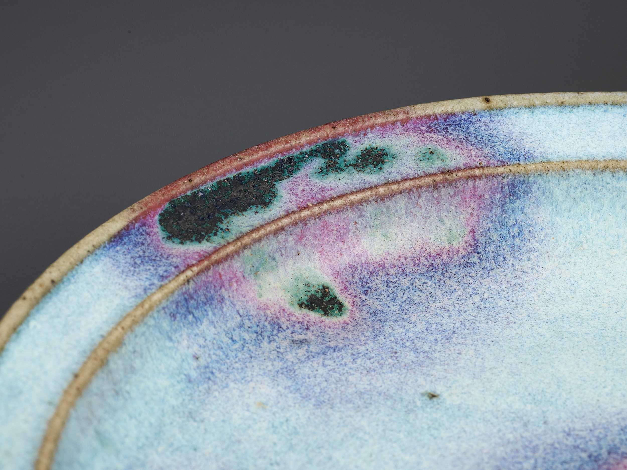 Lot 174 - A PURPLE-SPLASHED JUN-GLAZED DISH, JIN