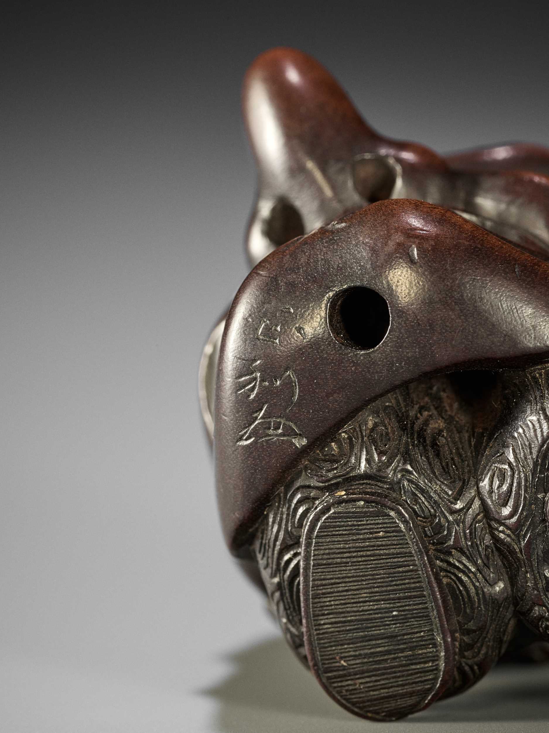 Lot 88 - MASATOSHI: A FINE NAGOYA SCHOOL WOOD NETSUKE